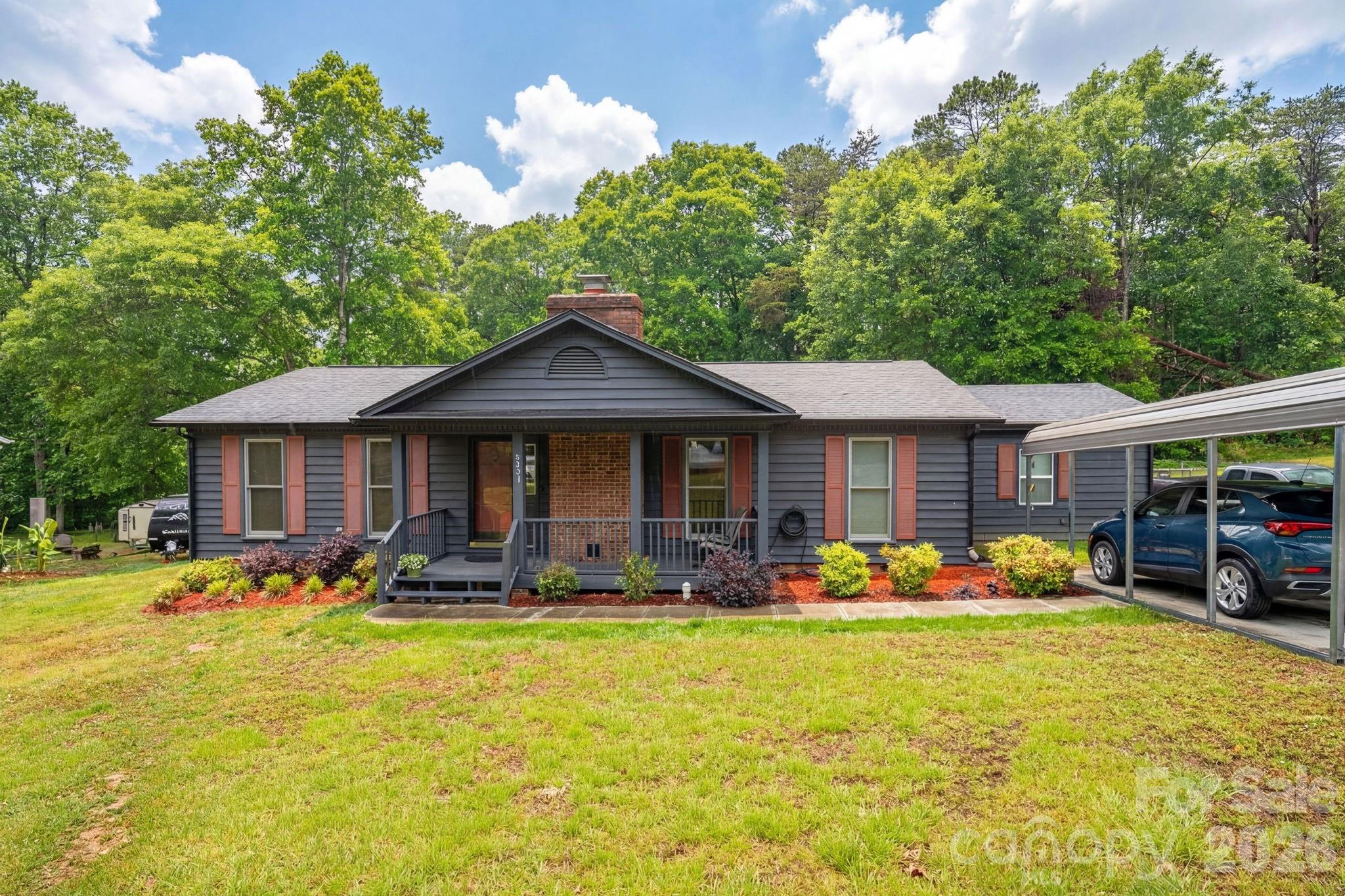 Photo 2 of 1841 Oak Hollow Road, Gastonia, NC