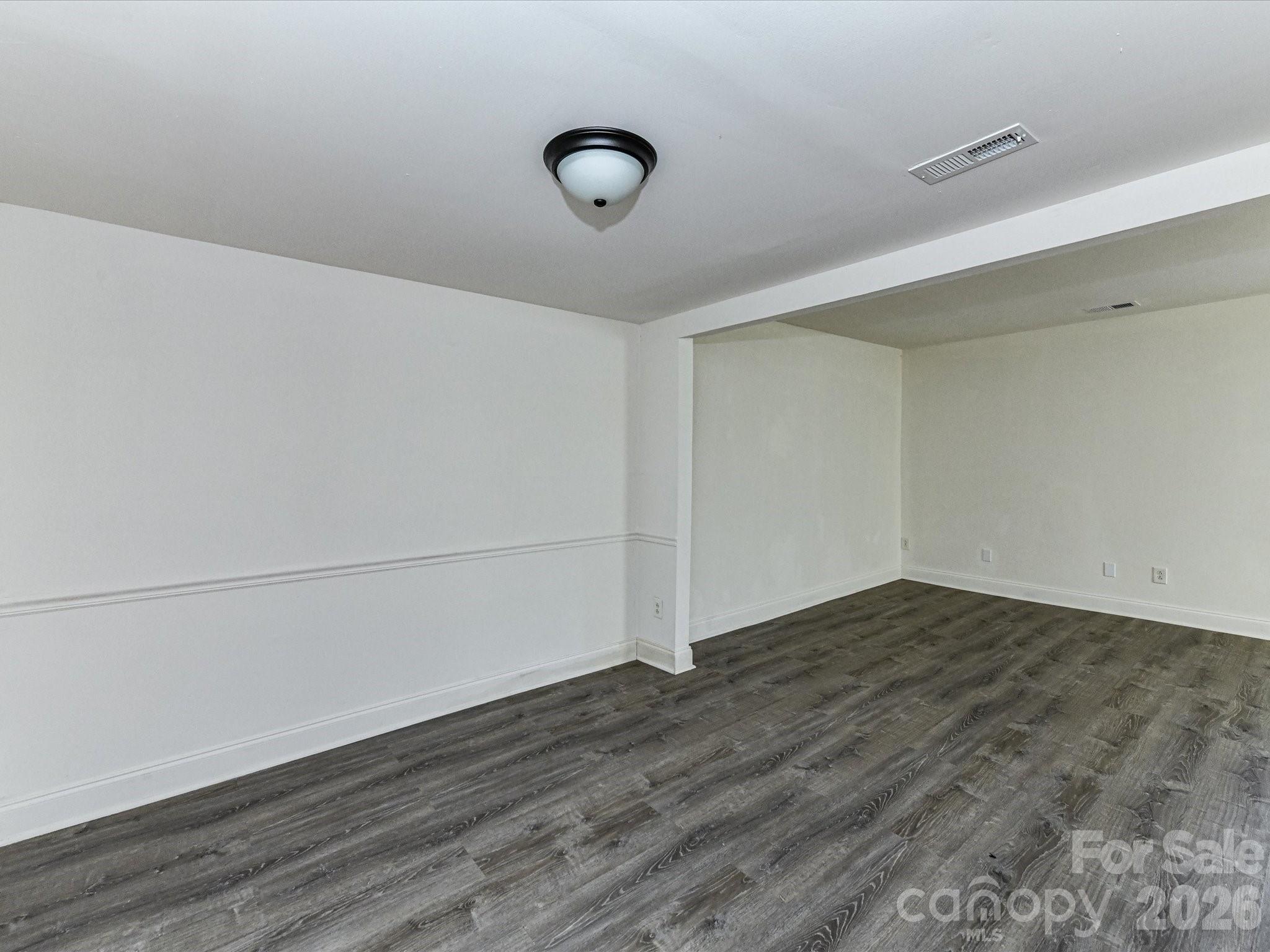 Photo 14 of 8322 Knights Bridge Road, Charlotte, NC