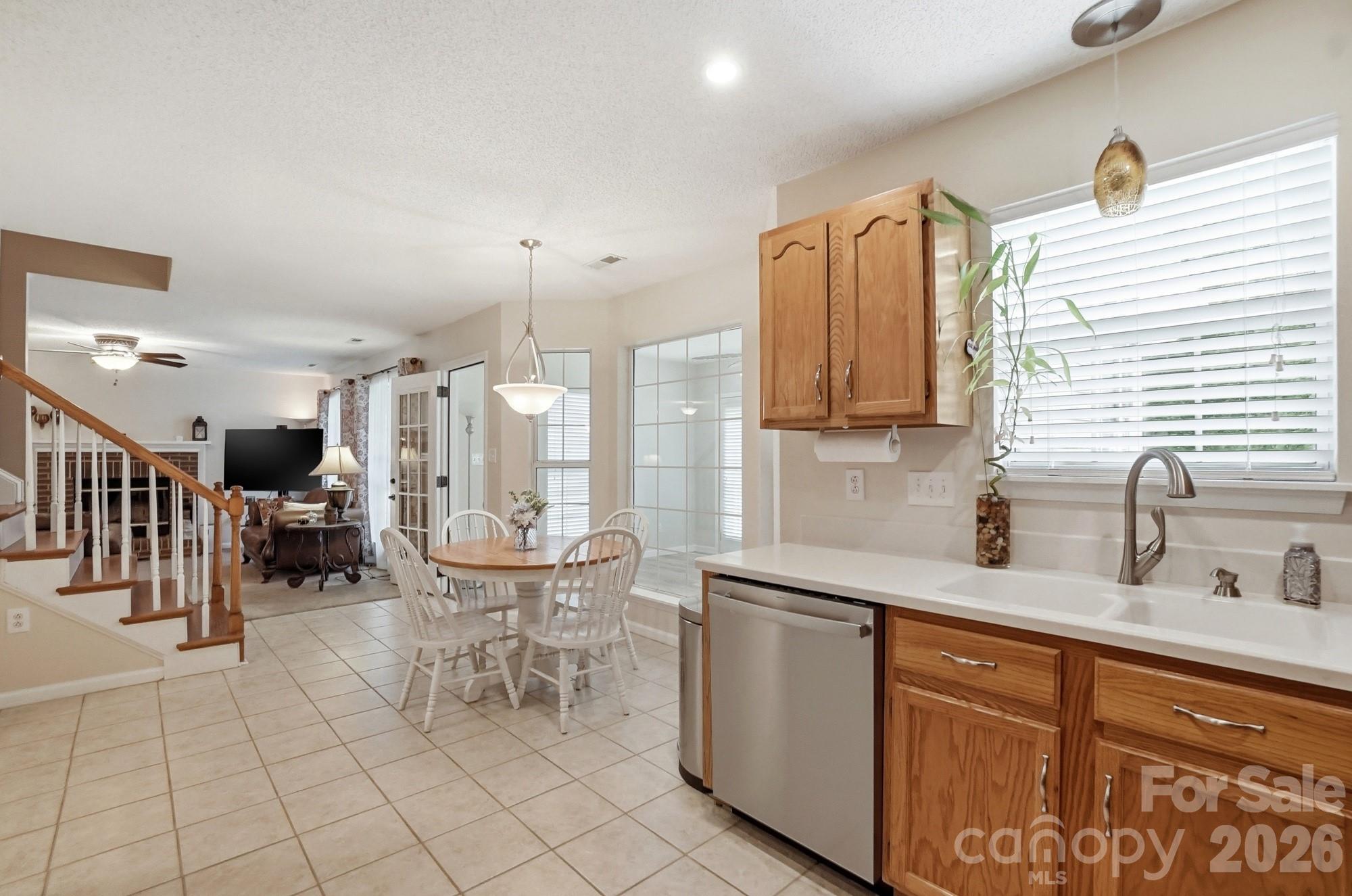 Photo 17 of 6000 Carriage Oaks Drive, Charlotte, NC
