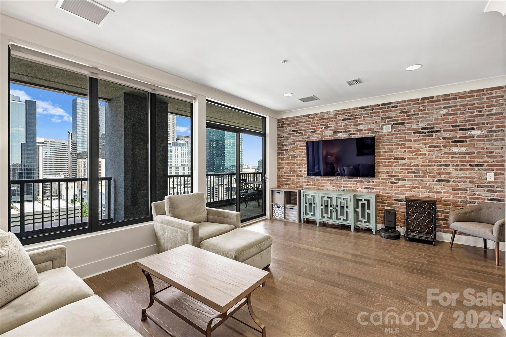 Photo 11 of 222 S Caldwell Street1708, Charlotte, NC