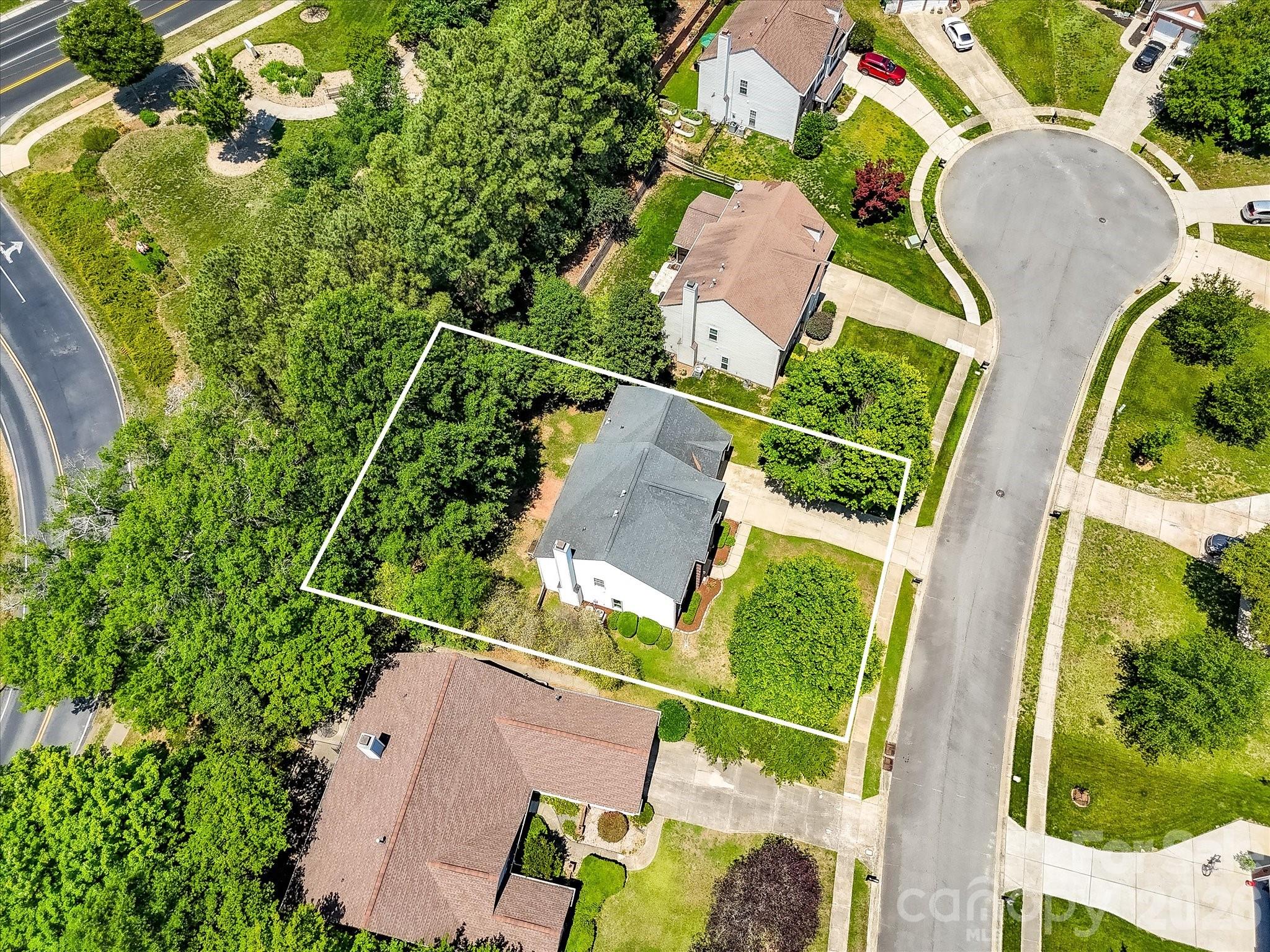 620 Meadow Lake Drive, Matthews, NC - photo 41 of 49