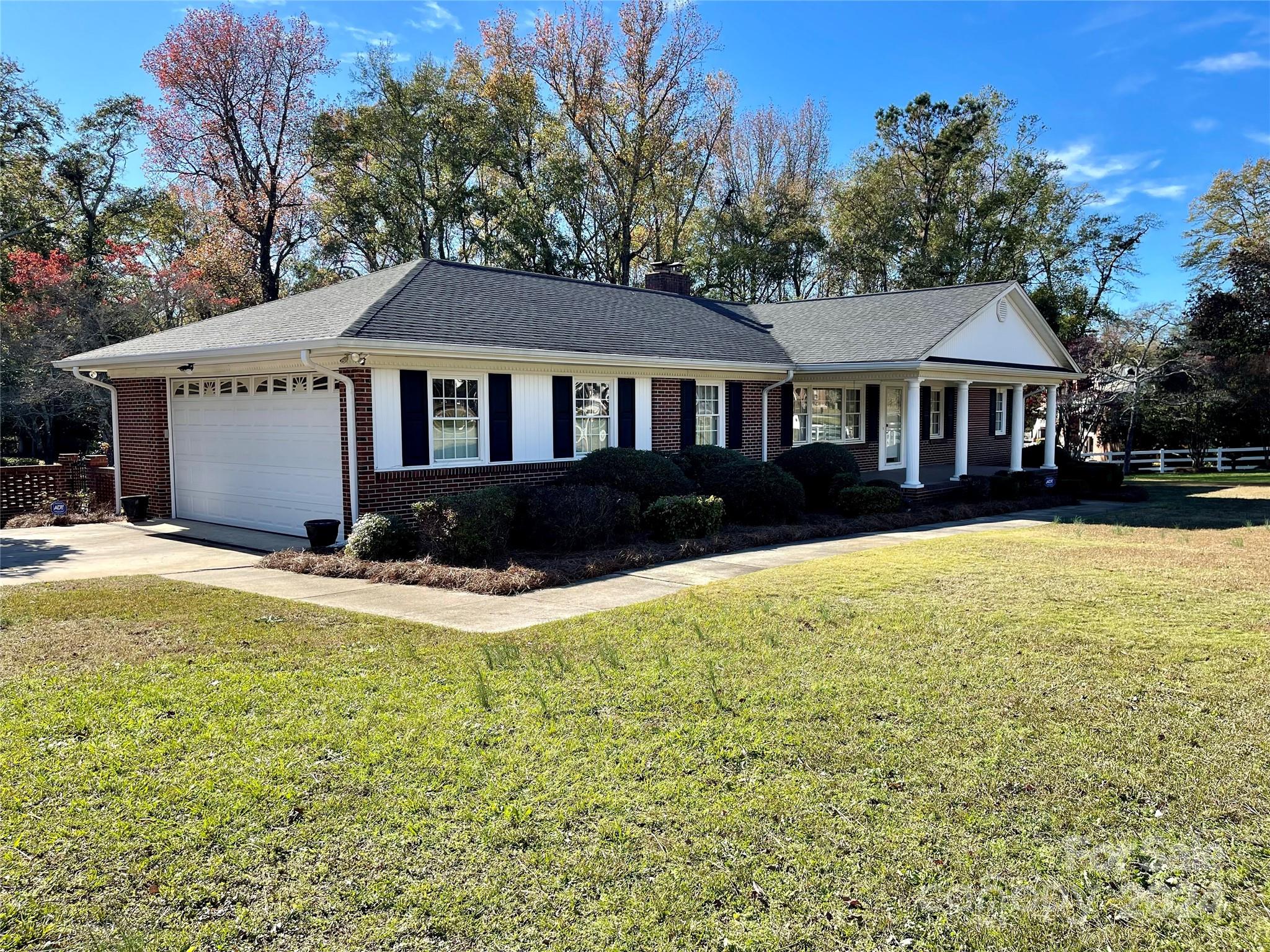 5486 Kershaw Camden Highway, Heath Springs, SC - photo 1 of 33