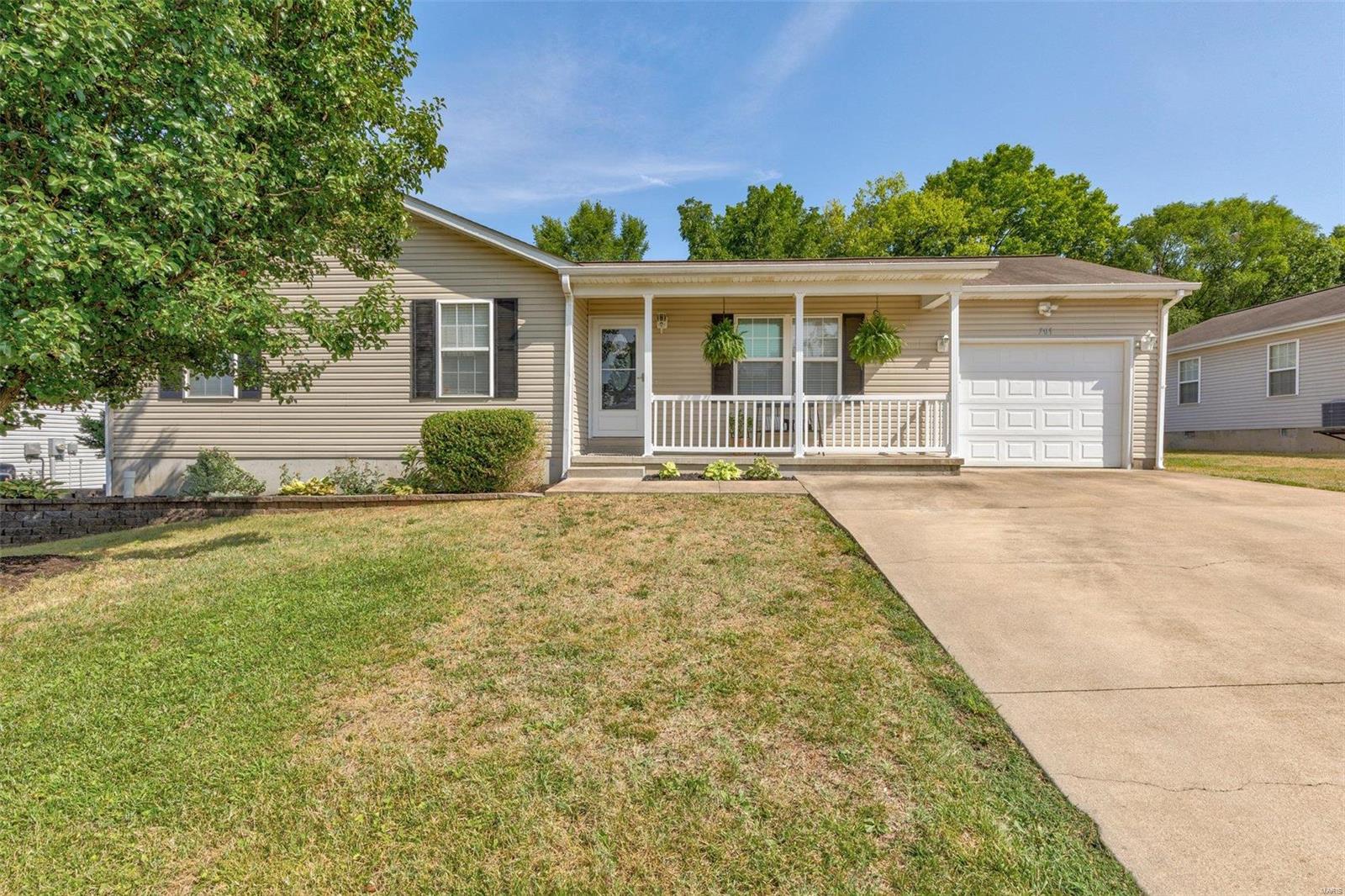 701 Houser Street - Vicky Crocker Realty