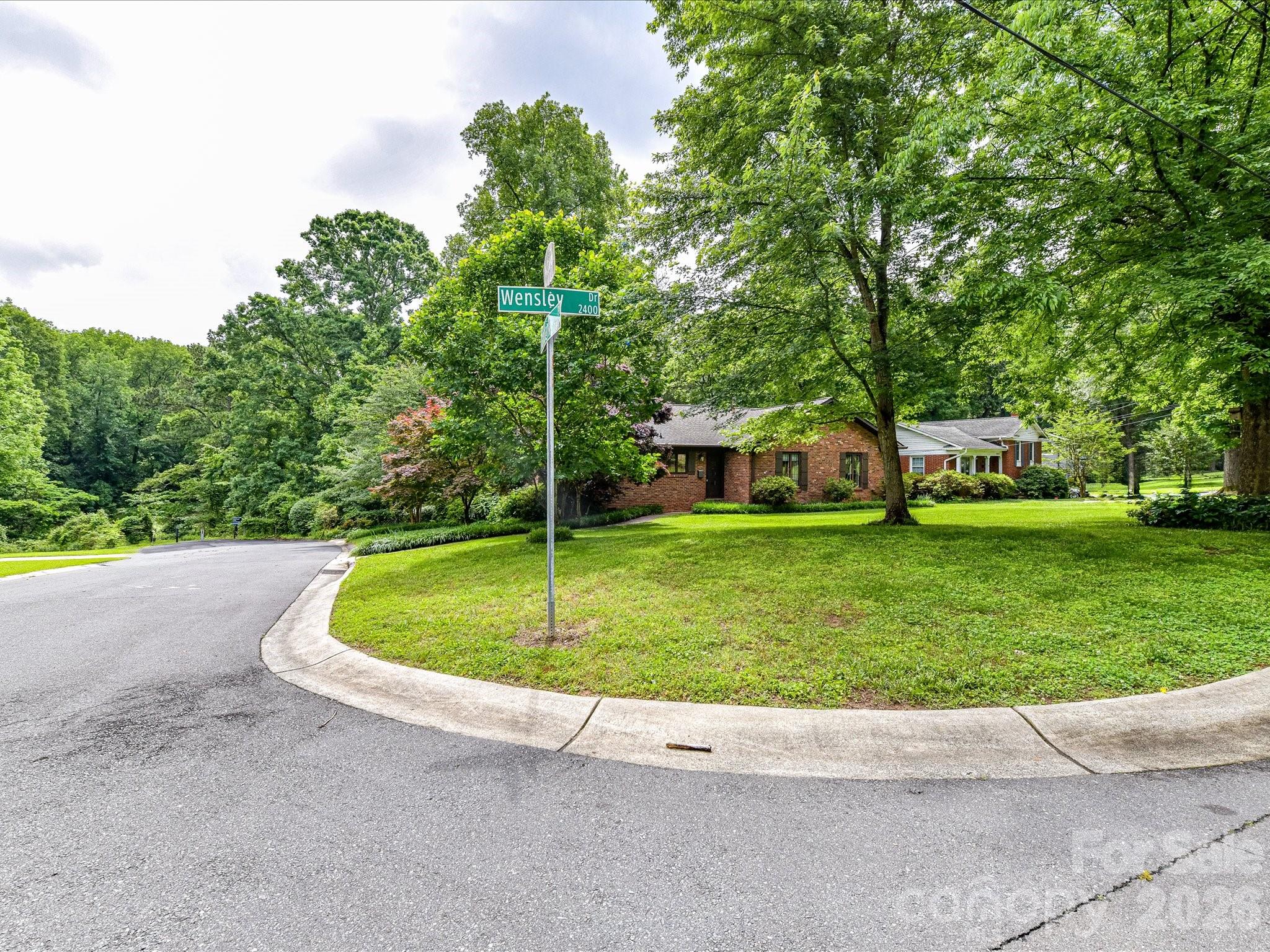 2401 Wensley Drive, Charlotte, NC - photo 21 of 22