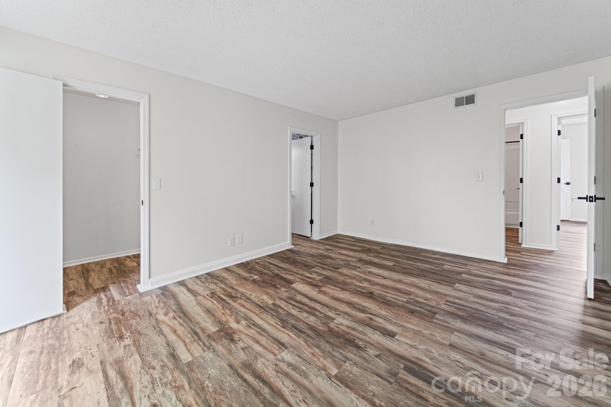 Photo 17 of 11023 Harrowfield Road, Charlotte, NC