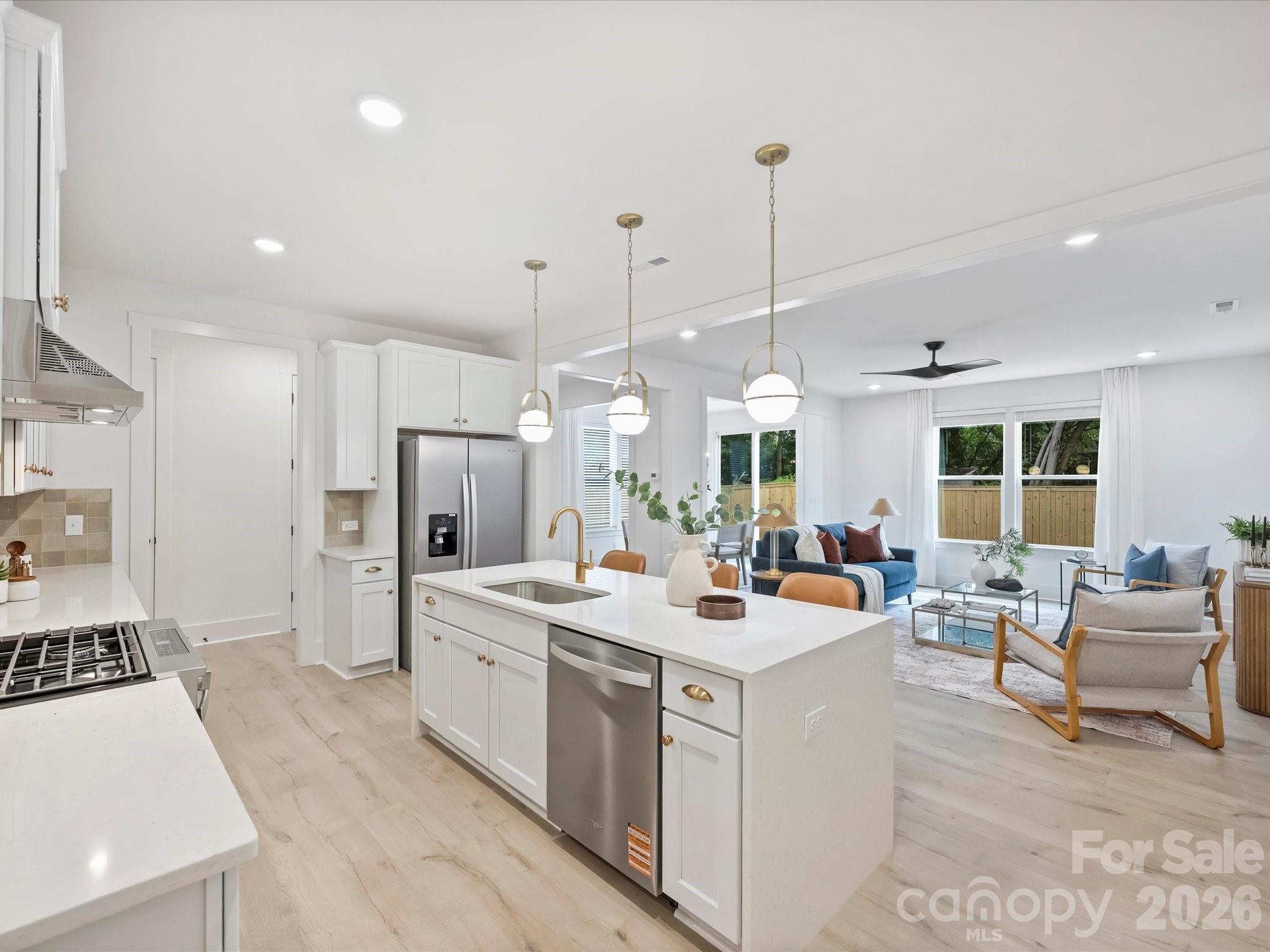 Photo 4 of 1125 E 35th Street, Charlotte, NC