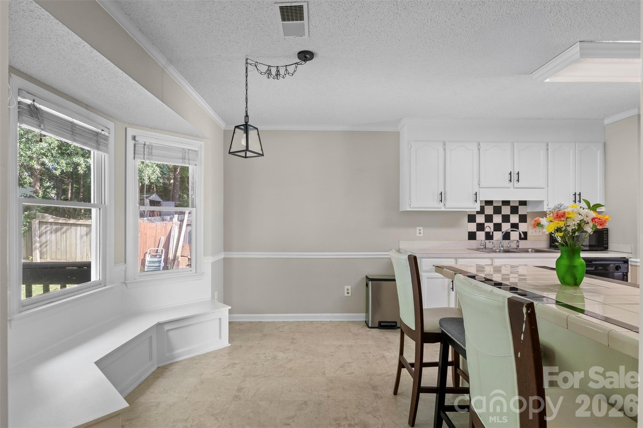 Photo 6 of 8704 Hornwood Court, Charlotte, NC