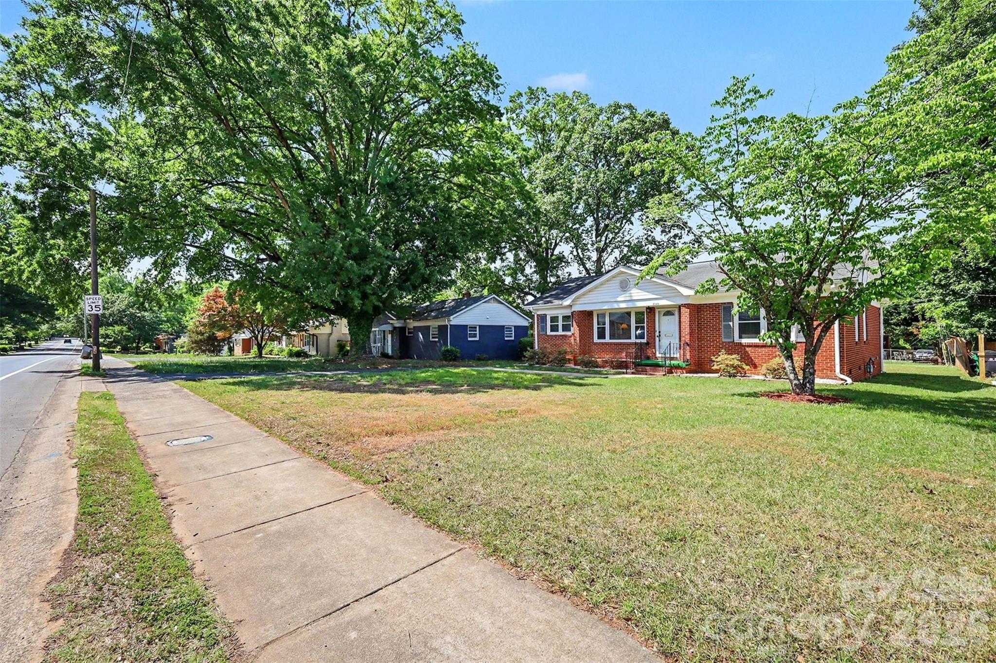 2240 Ashley Road, Charlotte, NC - photo 4 of 30