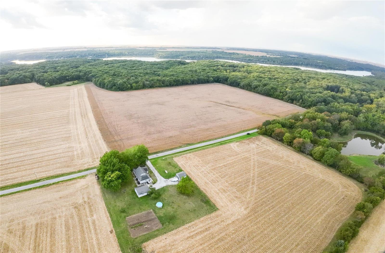 $230,000 1312 Rainmaker Trail Butler IL 62015 Montgomery County Realty