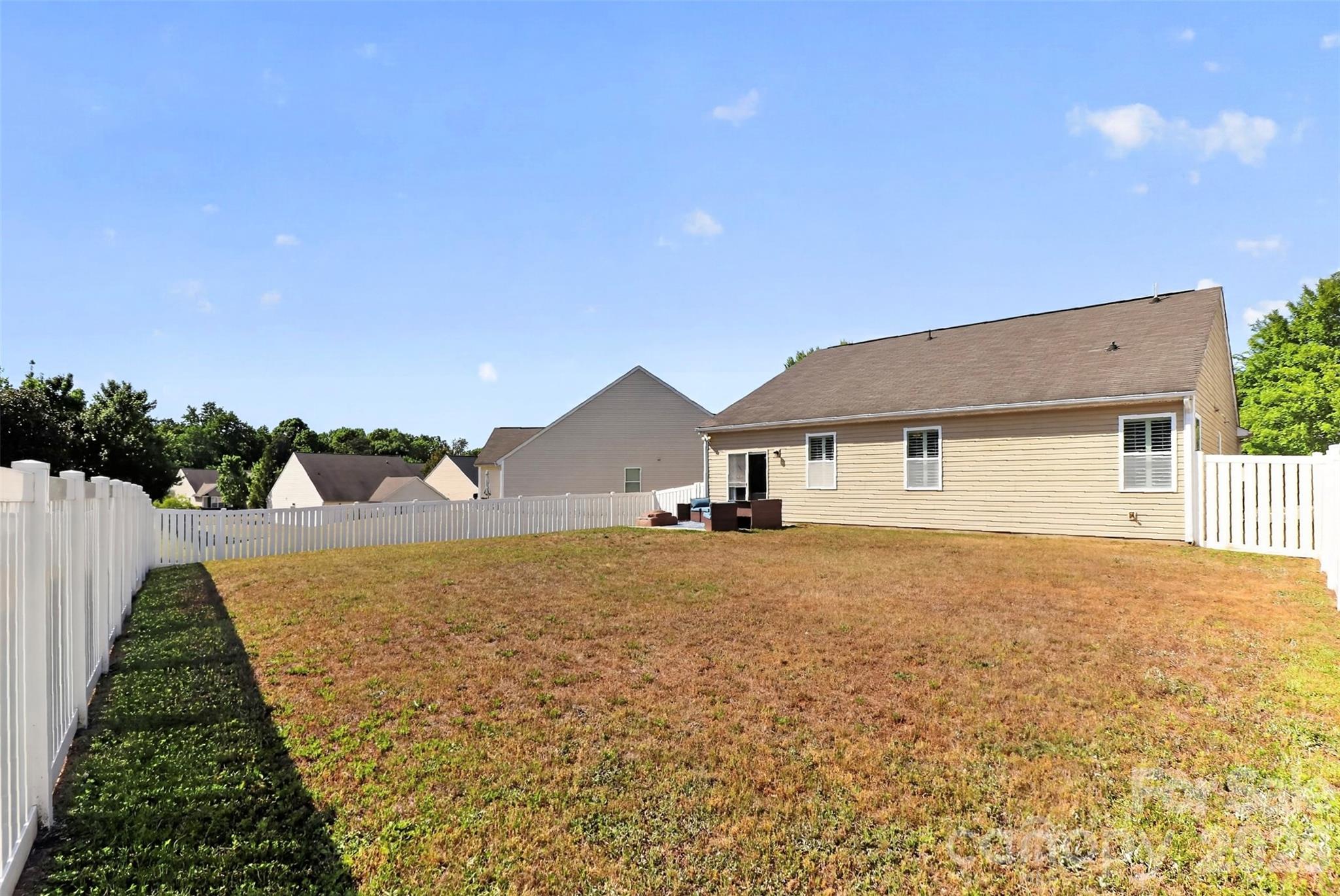 Photo 33 of 8807 Heartleaf Road, Charlotte, NC