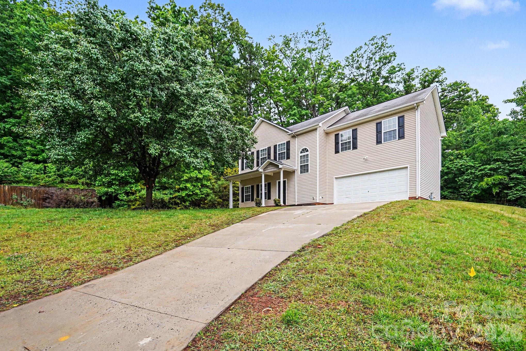Photo 2 of 6116 Firethorne Lane, Concord, NC