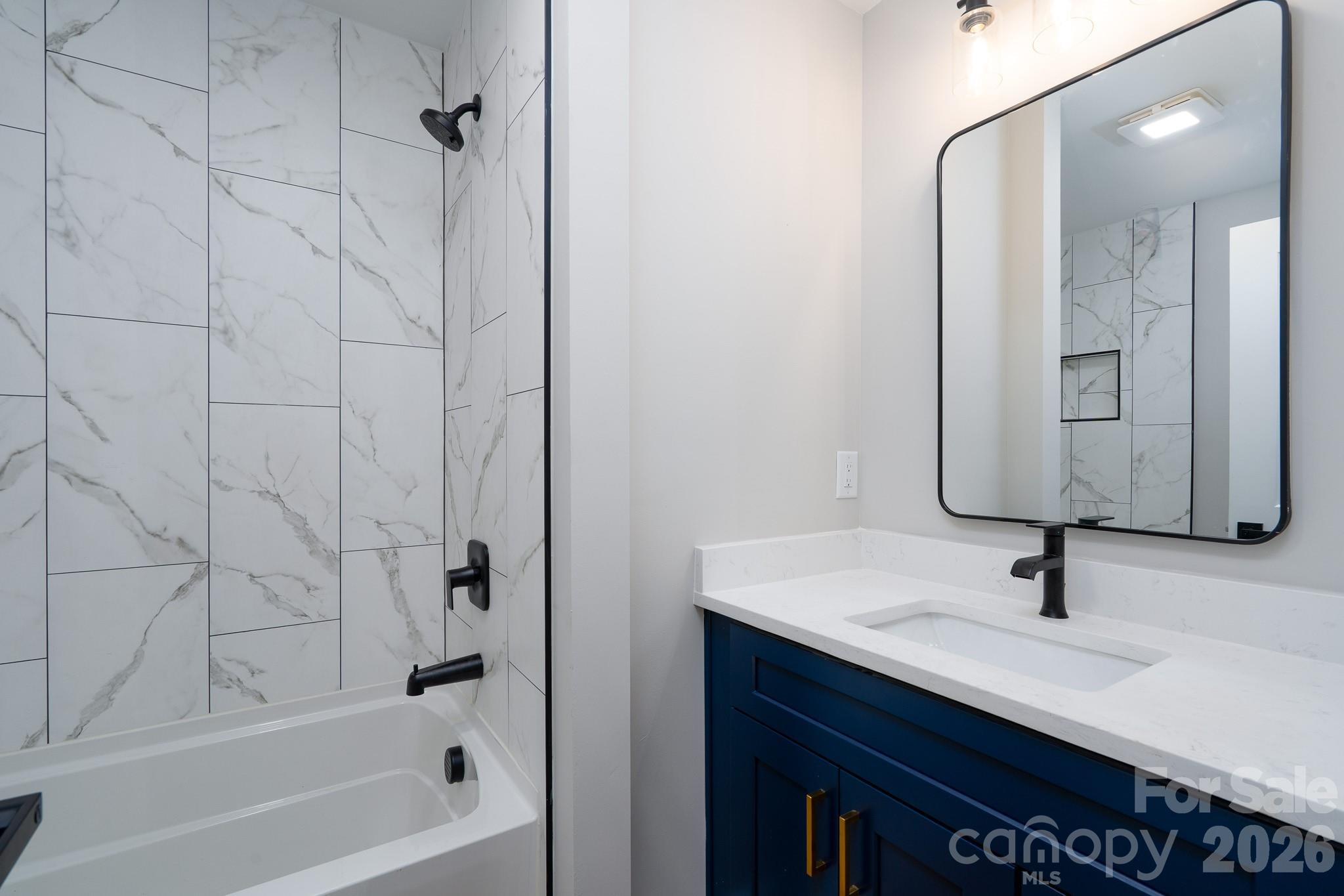 912 A Rhode Island Avenue NW, Kannapolis, NC - photo 8 of 35