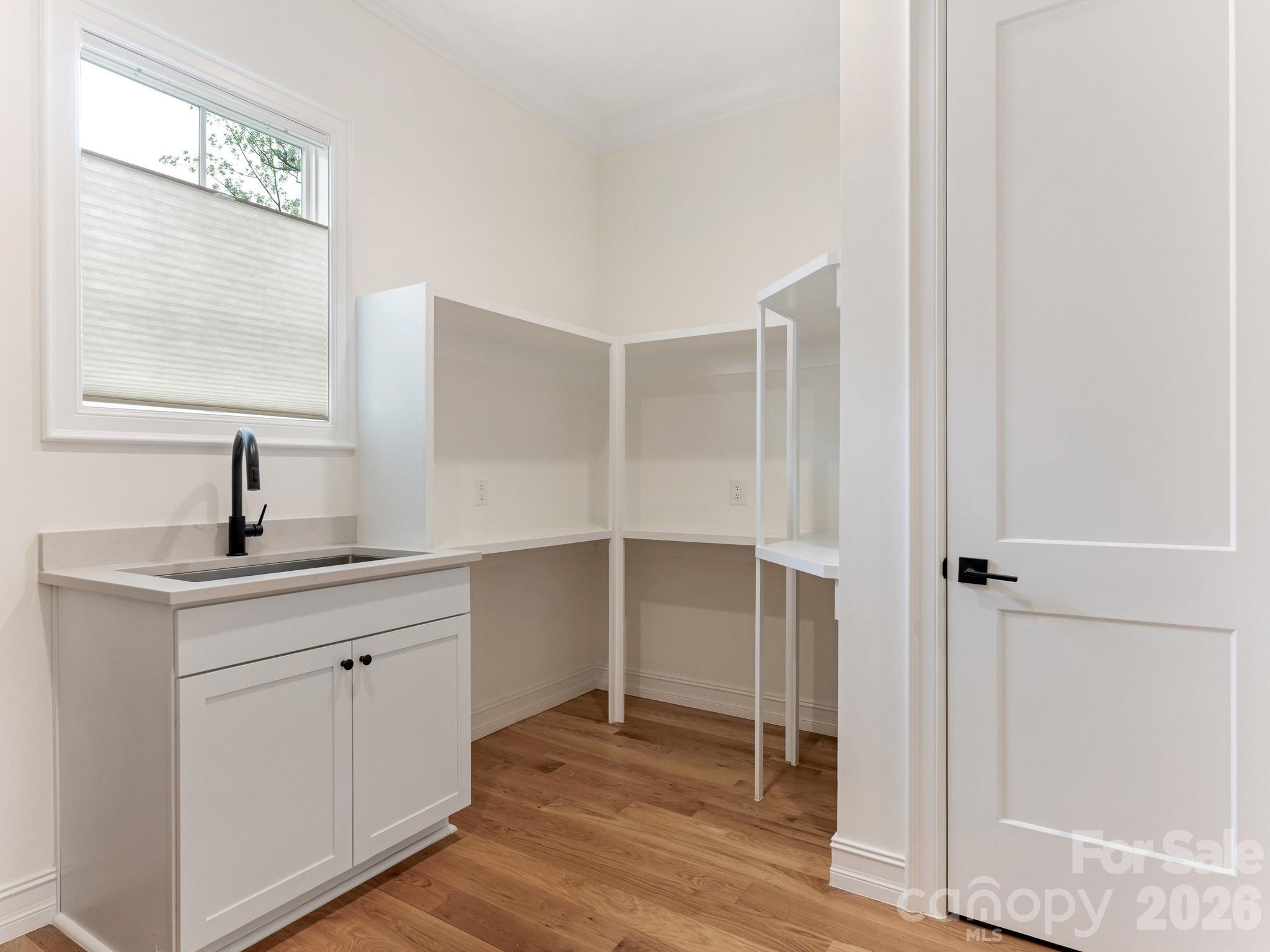 Photo 17 of 2928 Hanson Drive, Charlotte, NC