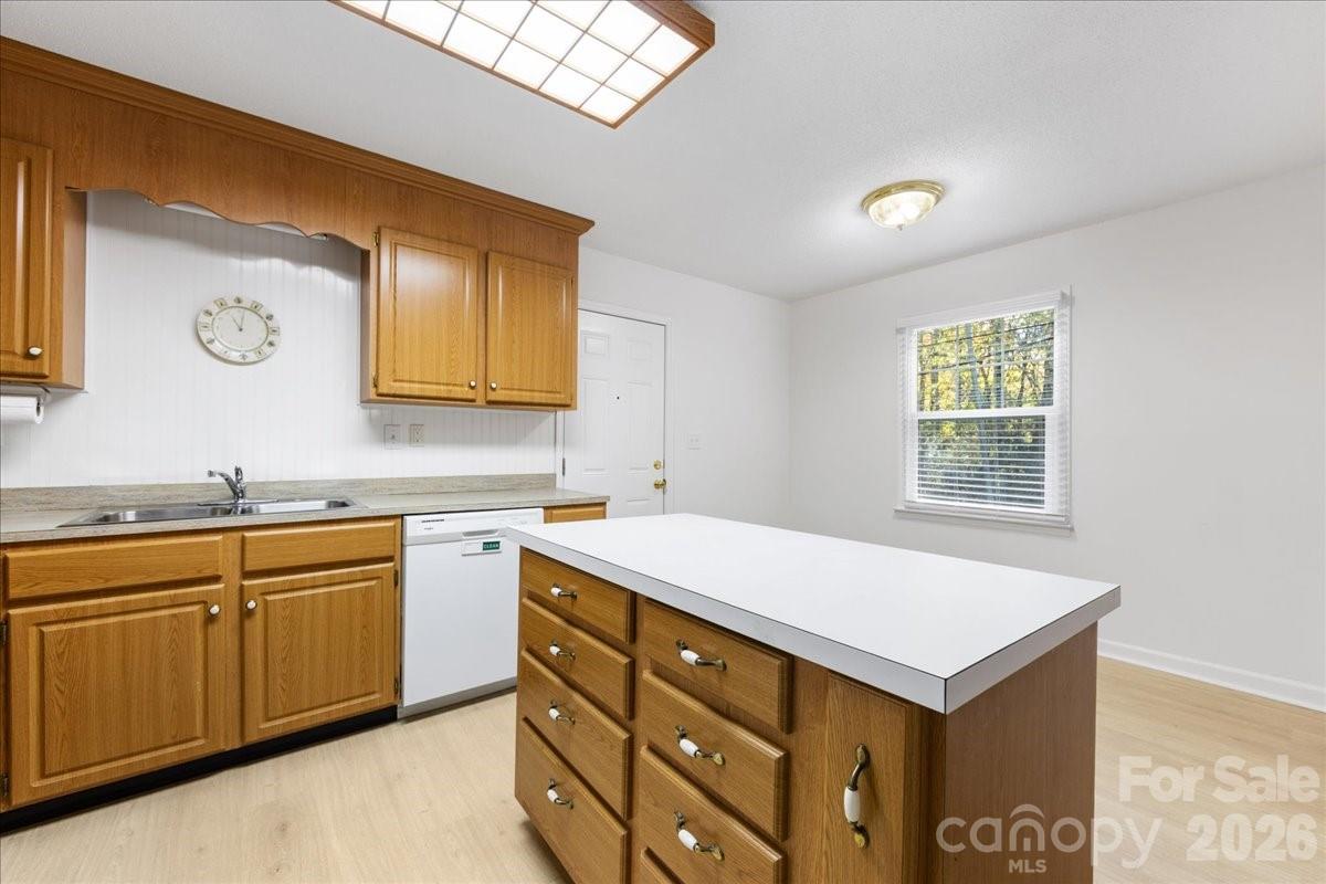 Photo 10 of 1840 Stoneyridge Drive, Charlotte, NC