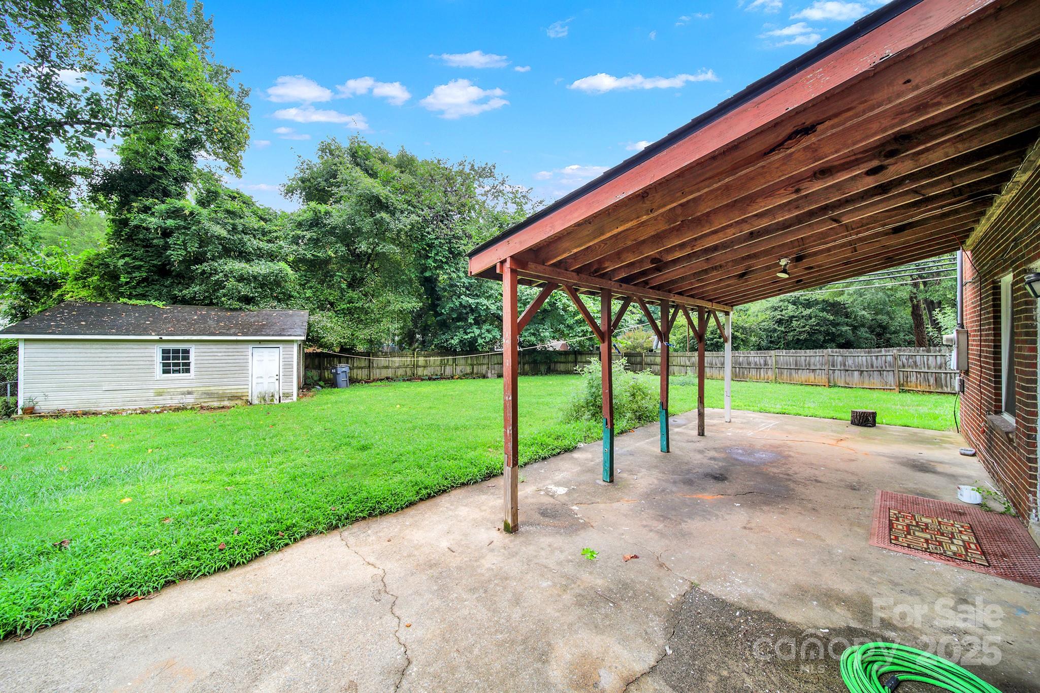 Photo 2 of 5300 Grafton Drive, Charlotte, NC