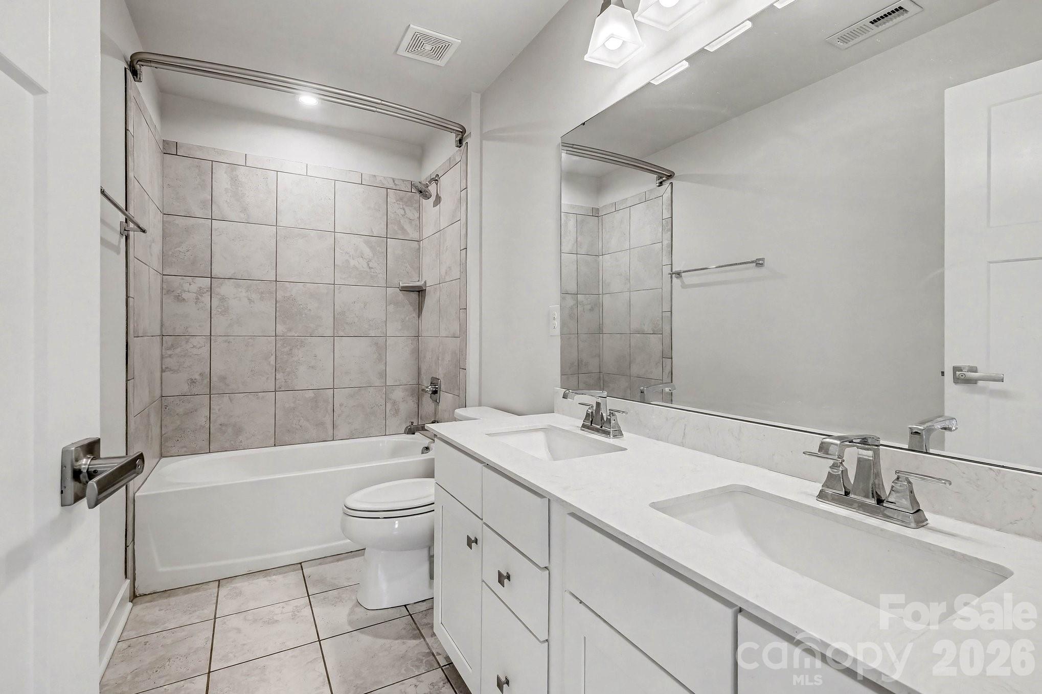 Photo 33 of 10344 Paper Birch Drive, Charlotte, NC