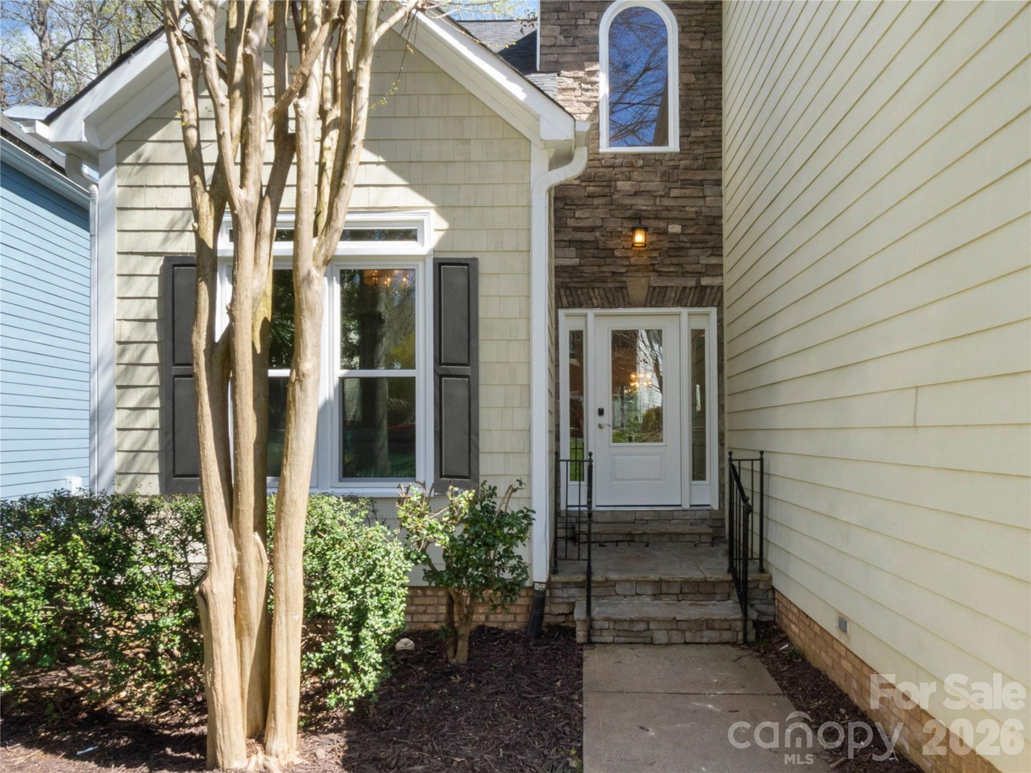 Photo 2 of 2020 Sablewood Drive, Charlotte, NC
