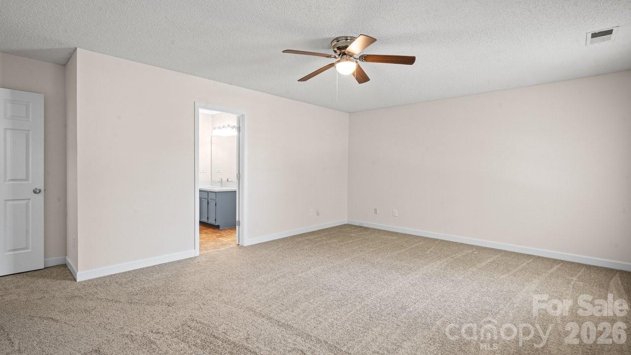 Photo 9 of 2114 Pleasant Dale Drive, Charlotte, NC