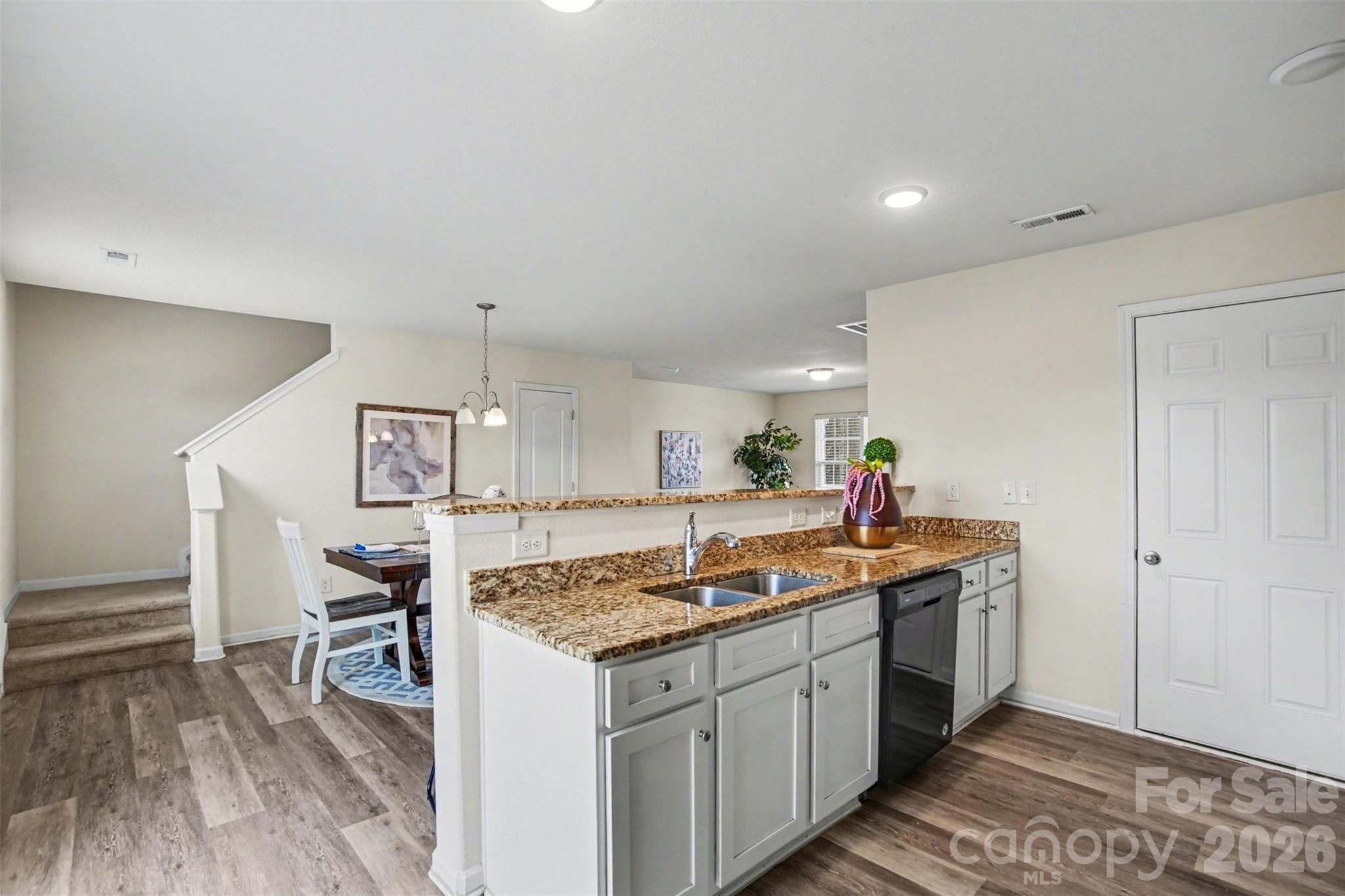 Photo 10 of 6004 Loy Court, Charlotte, NC