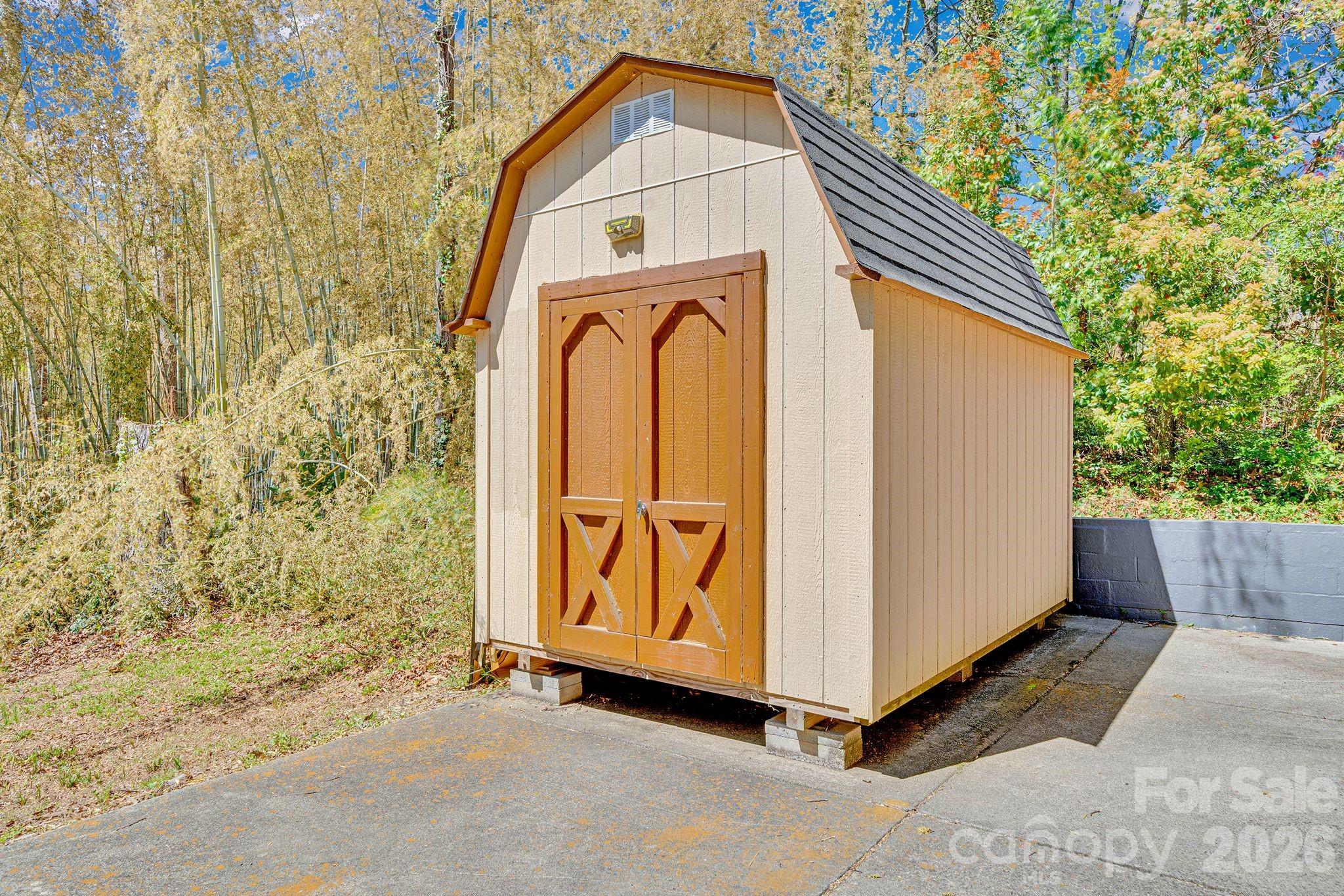 Photo 34 of 6616 Highbrook Drive, Charlotte, NC