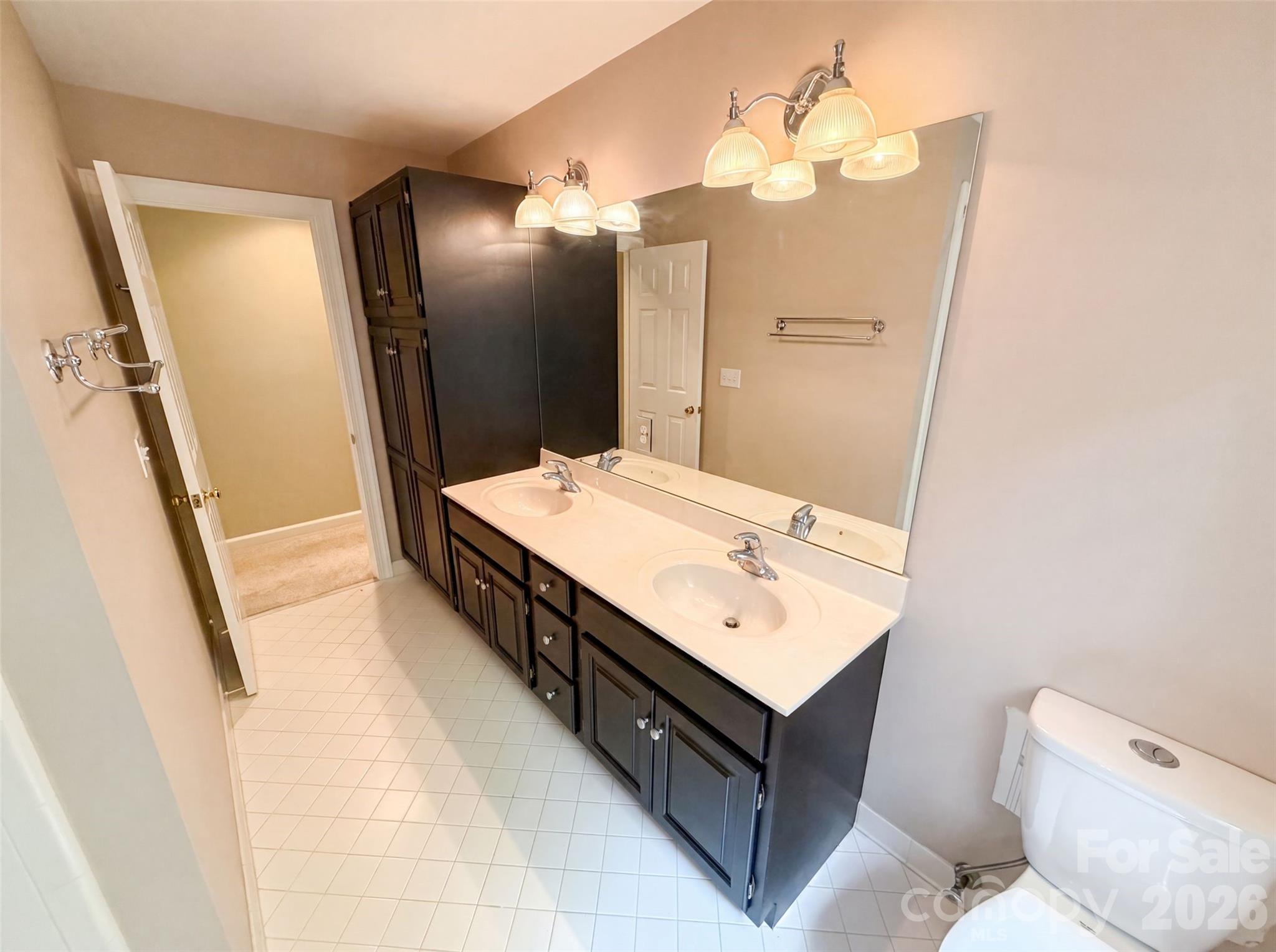 Home for sale at 3711 Surry Ridge Court, Charlotte, NC — photo 17 of 27