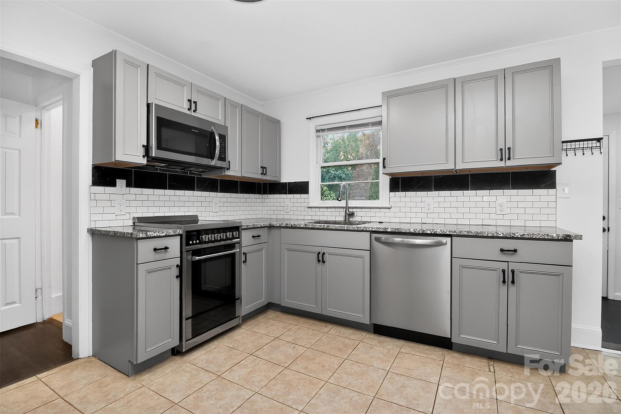 2642 Rachel Street, Charlotte, NC - photo 13 of 35