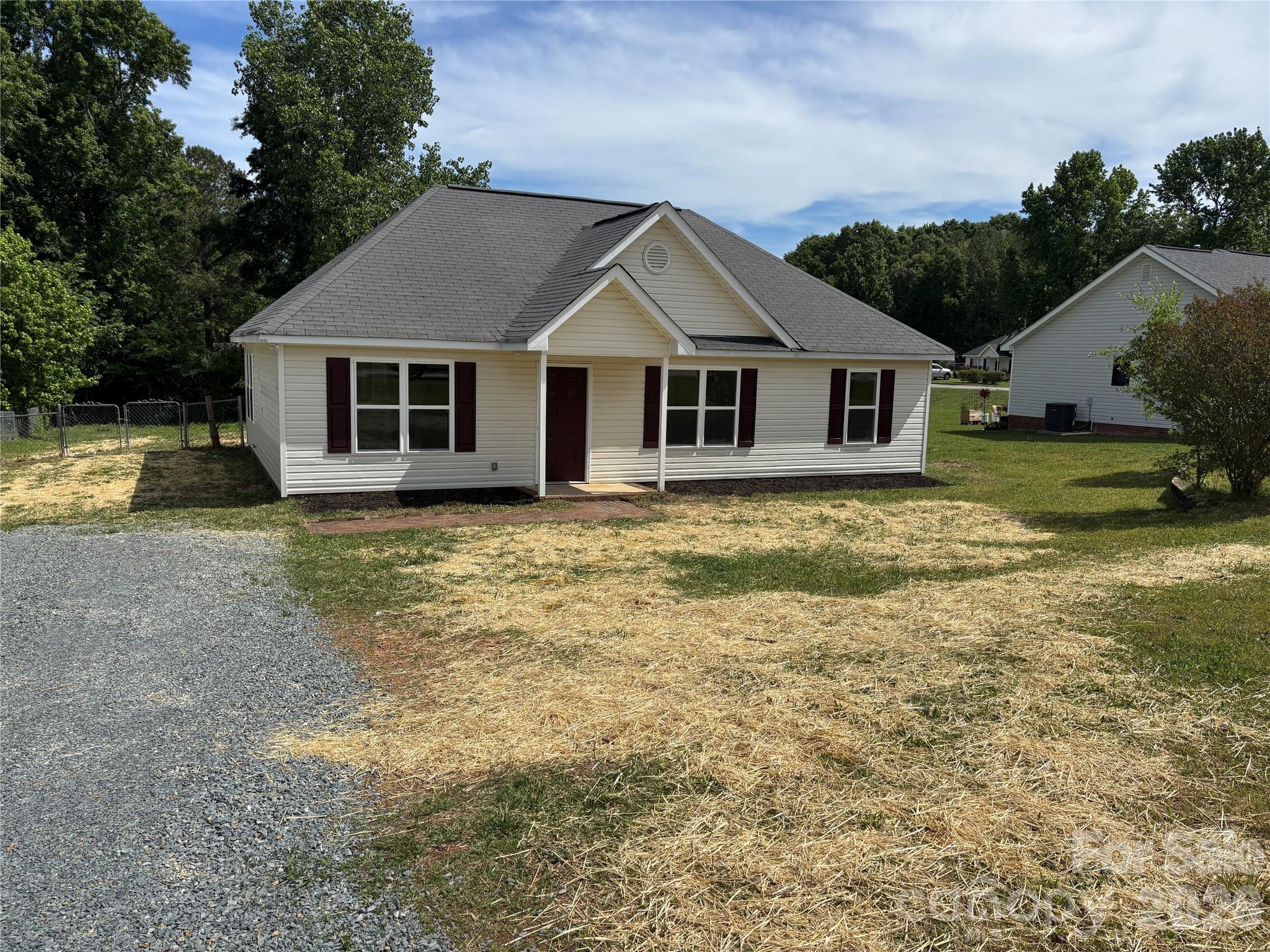 1002 Crescent Way, Wingate, NC - photo 2 of 27