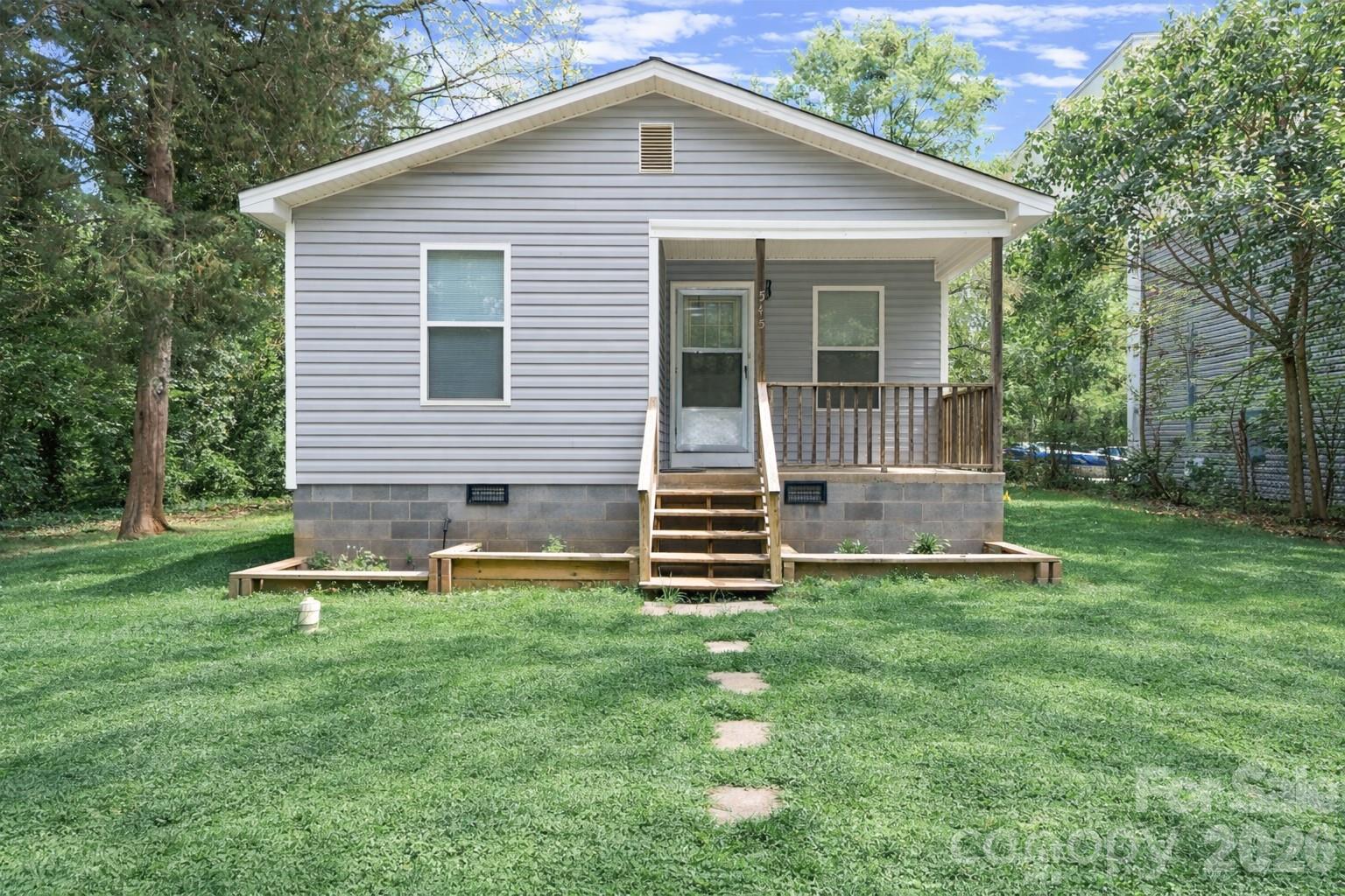 Photo 2 of 545 Gantt Street, Mooresville, NC