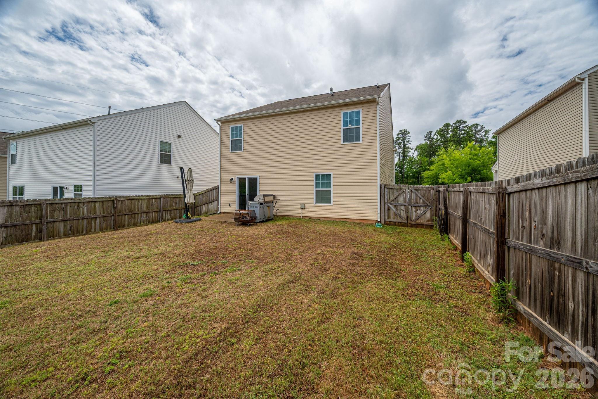 2818 Easton Knoll Drive, Dallas, NC - photo 41 of 48