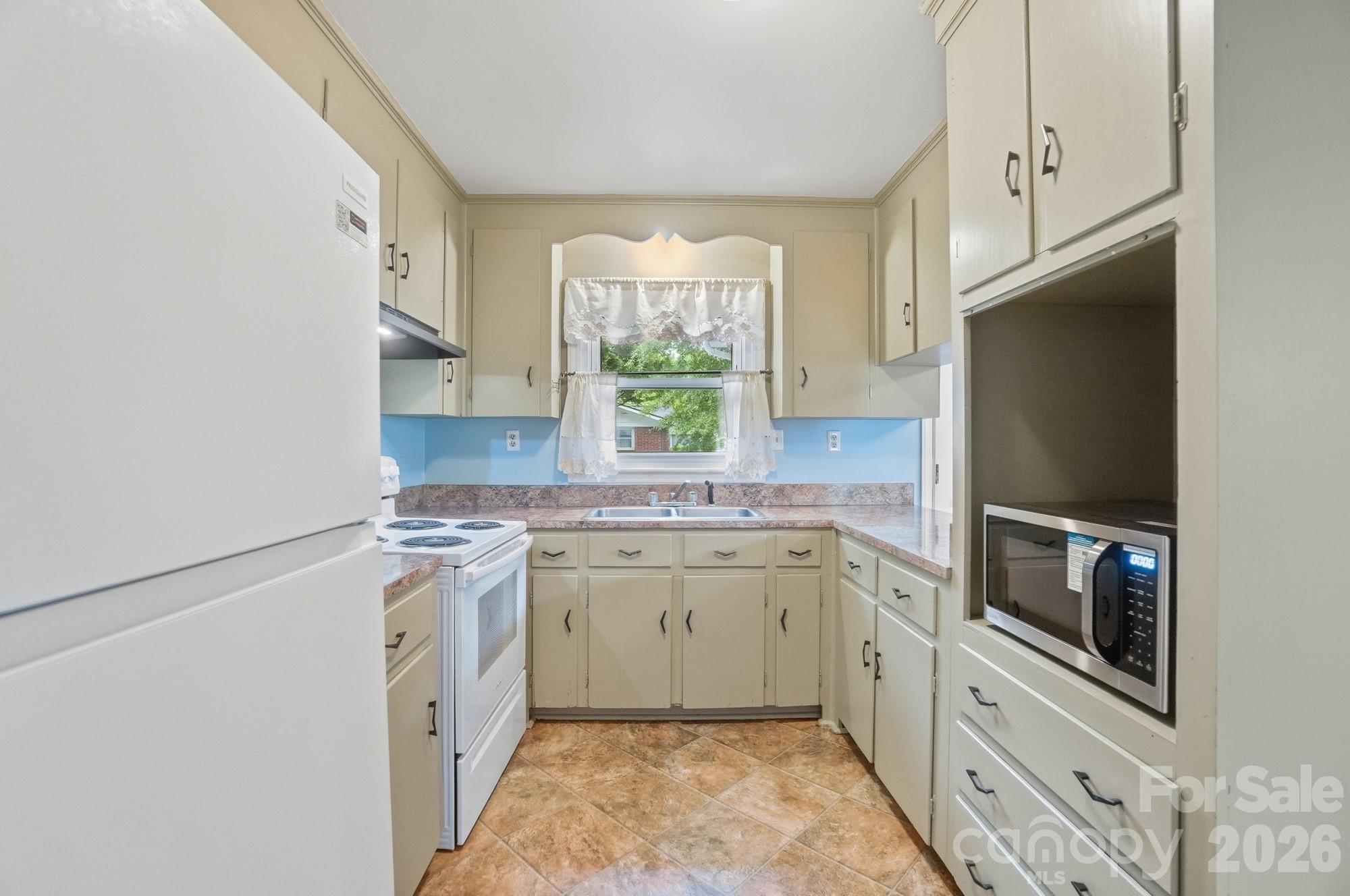 6239 Netherwood Drive, Charlotte, NC - photo 21 of 45