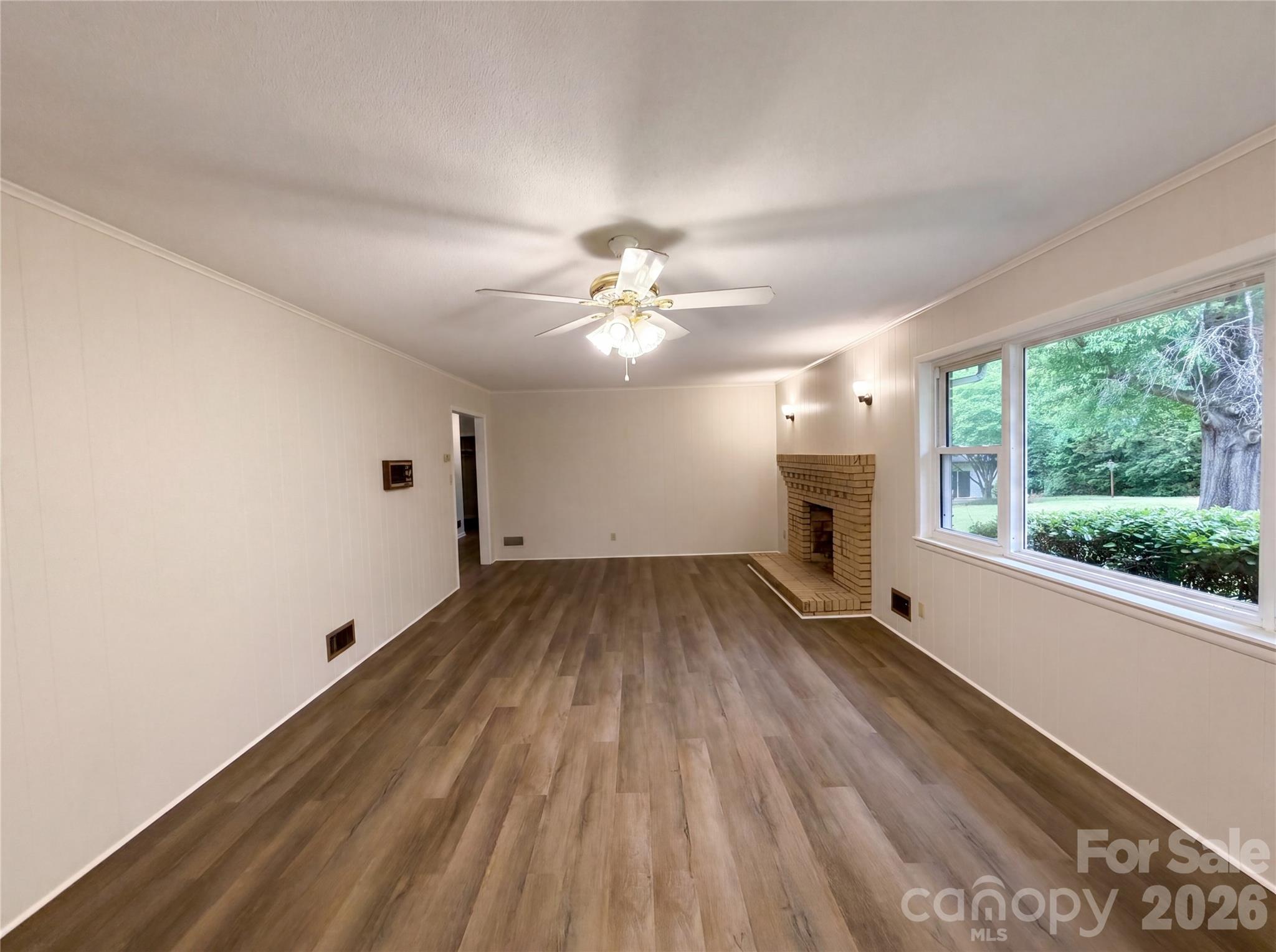 Photo 3 of 128 Greenview Drive, Kannapolis, NC