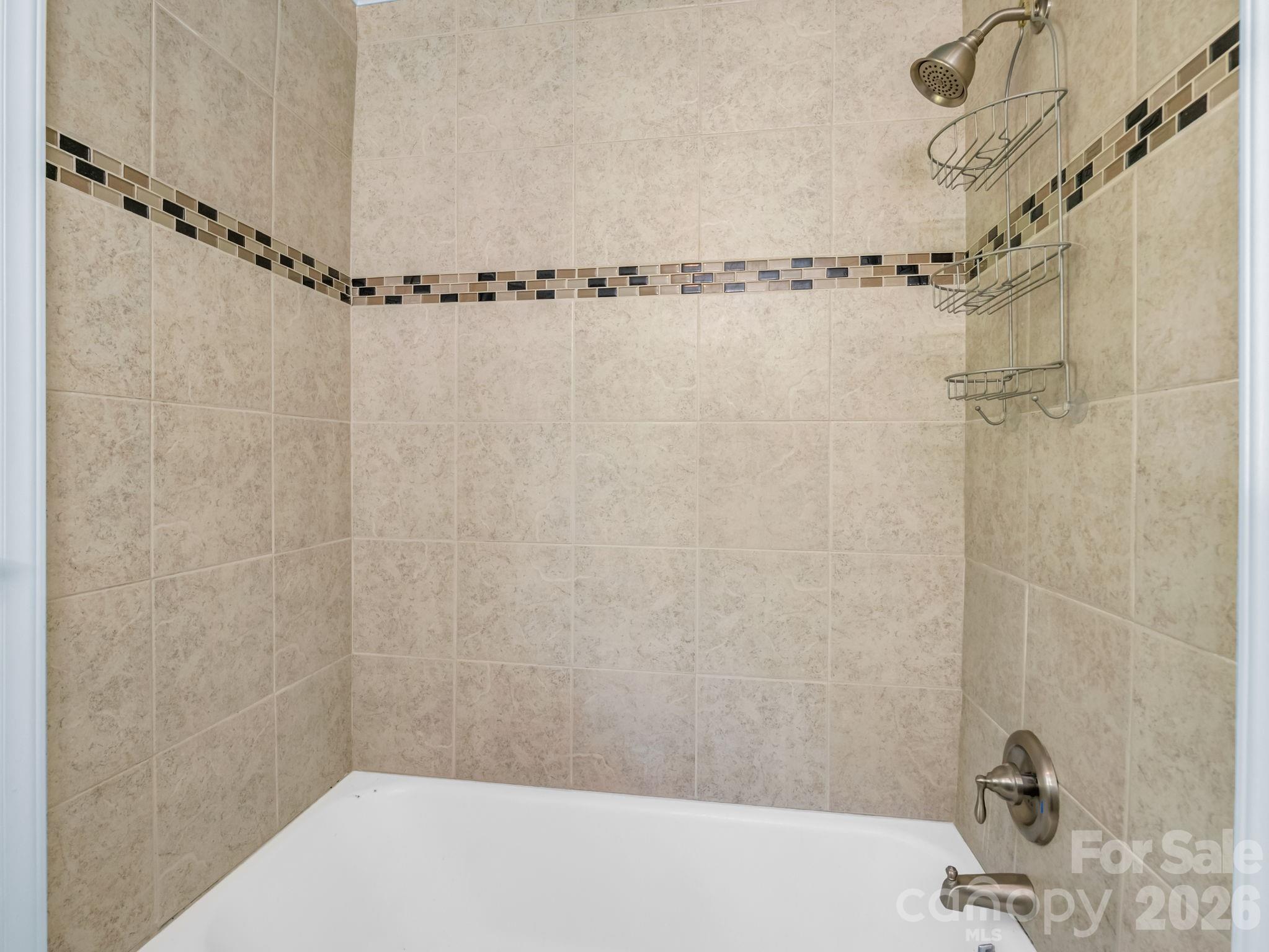 1534 Kensington Road, Hendersonville, NC - photo 26 of 44