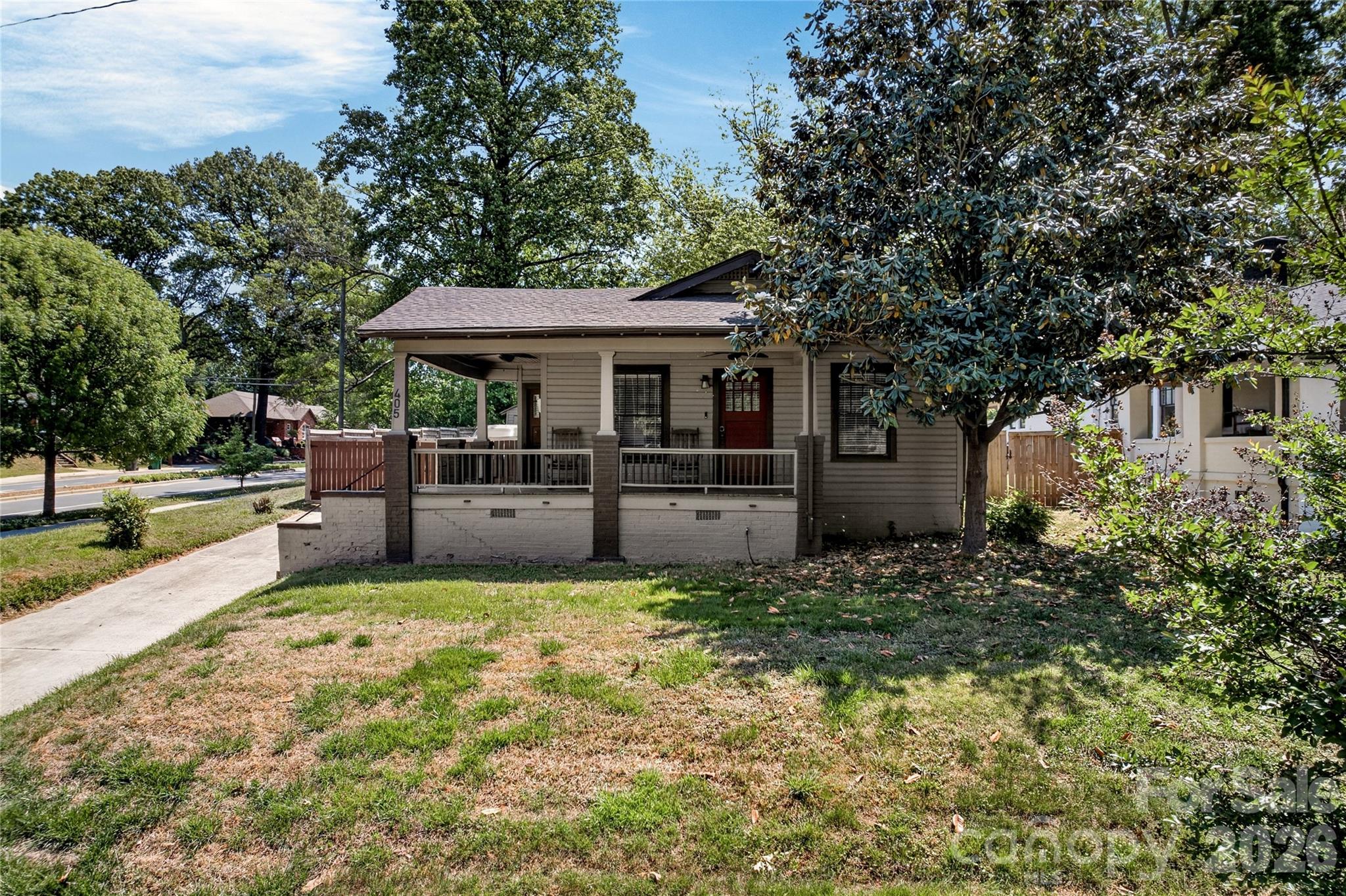 Photo 2 of 405 Walnut Avenue, Charlotte, NC