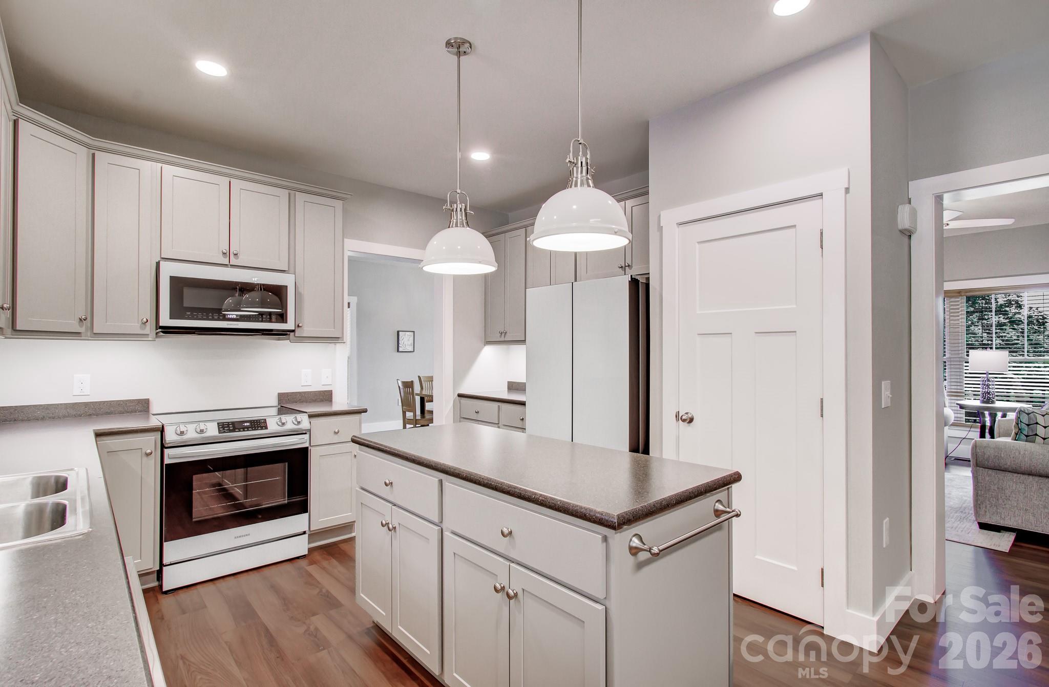182 Ellerslie Acre None, Hendersonville, NC - photo 7 of 45