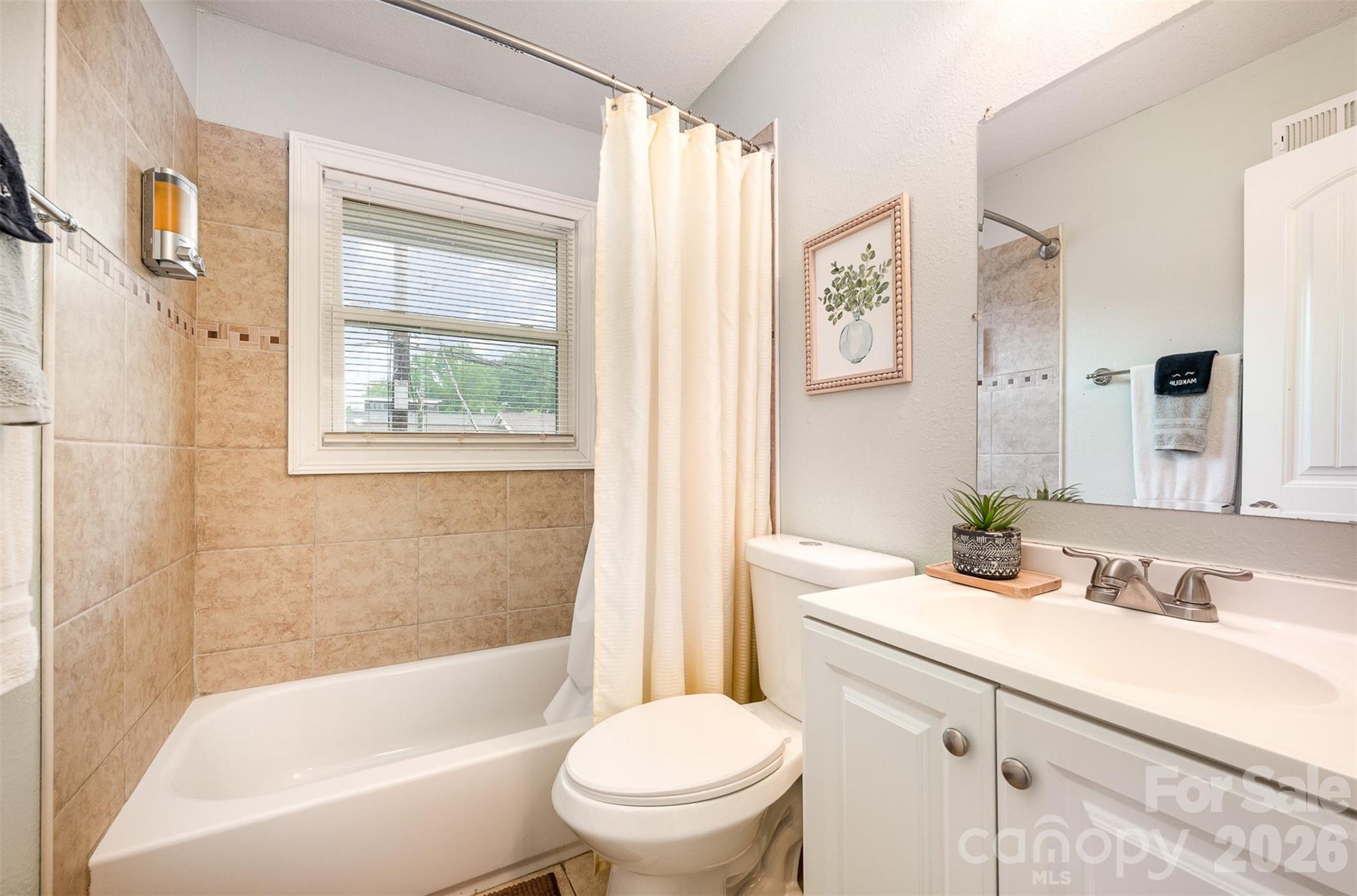 Photo 3 of 1512 Seigle Avenue2, Charlotte, NC
