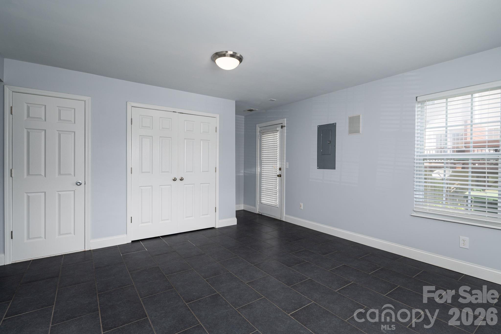 304 Rock Ridge Lane, Mount Holly, NC - photo 5 of 38