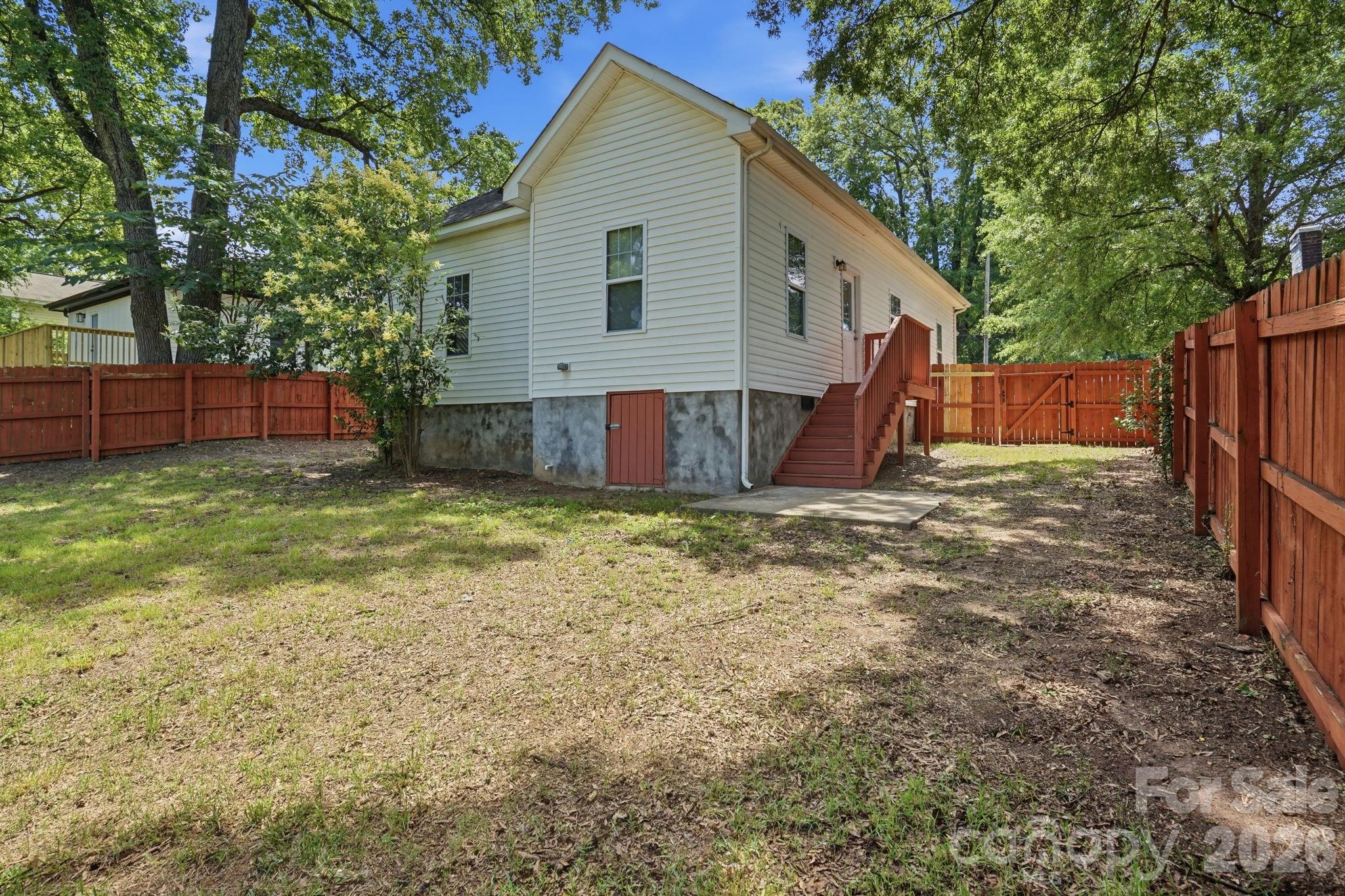 Photo 36 of 4514 Wildwood Avenue, Charlotte, NC