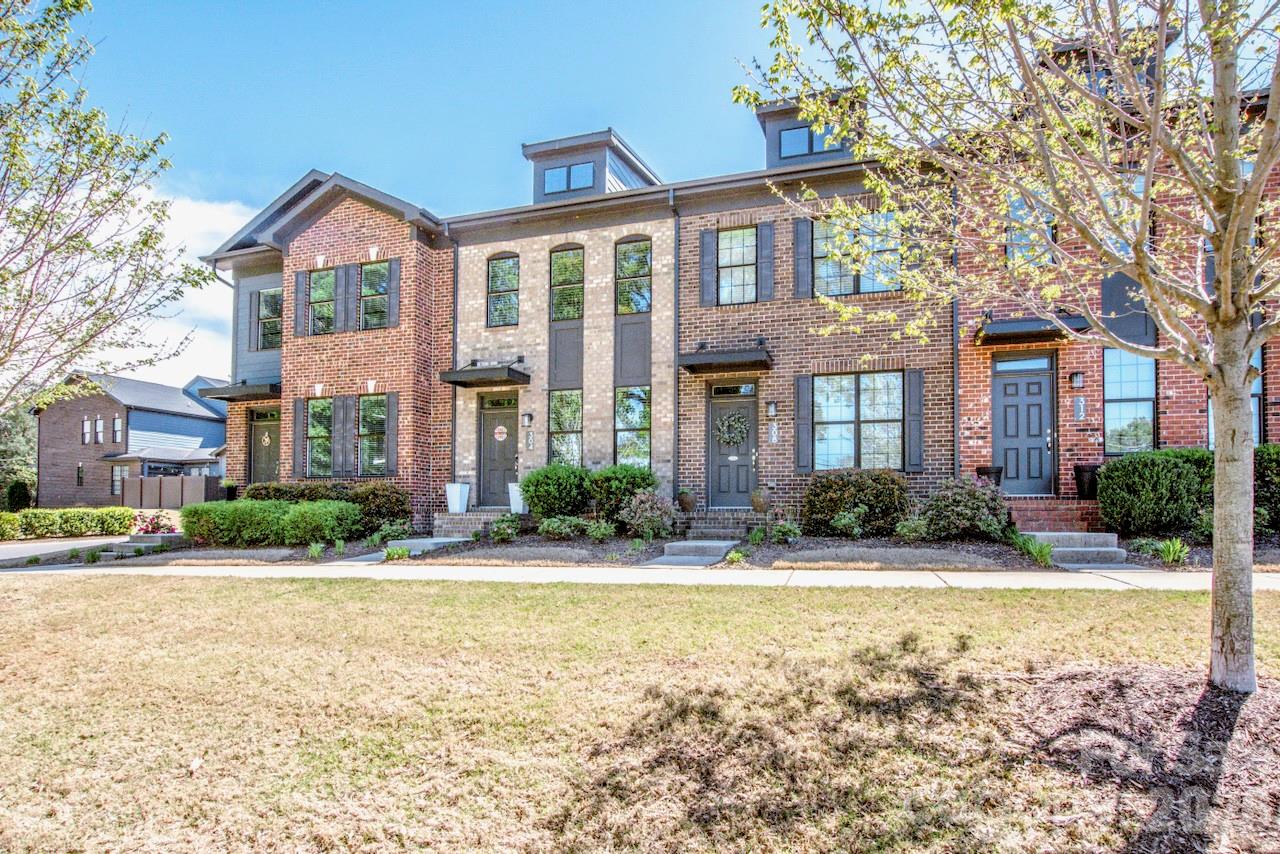 308 Linestowe Drive, Belmont, NC