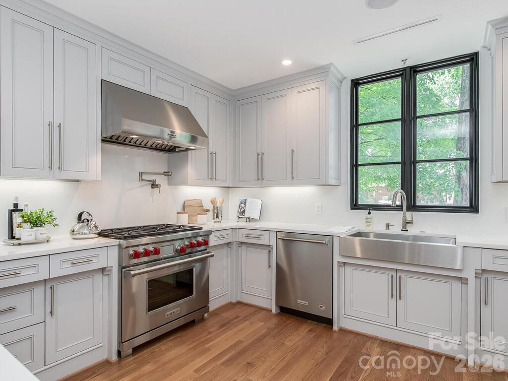 Photo 9 of 1333 Queens RoadD1, Charlotte, NC