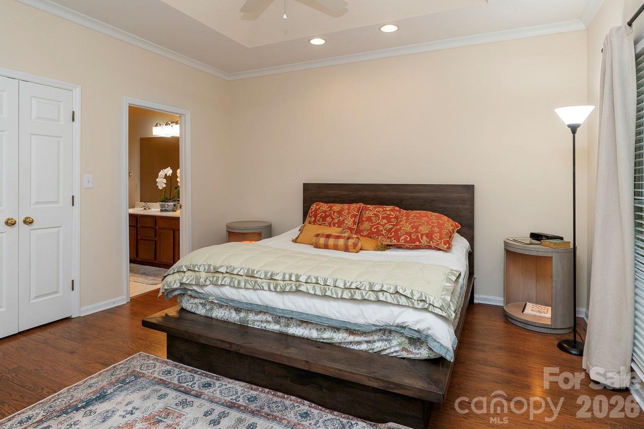 Photo 13 of 5935 Fitzwilliams Lane, Charlotte, NC