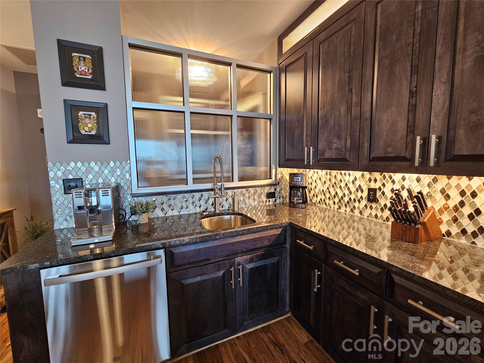 Photo 10 of 333 W Trade Street1202, Charlotte, NC