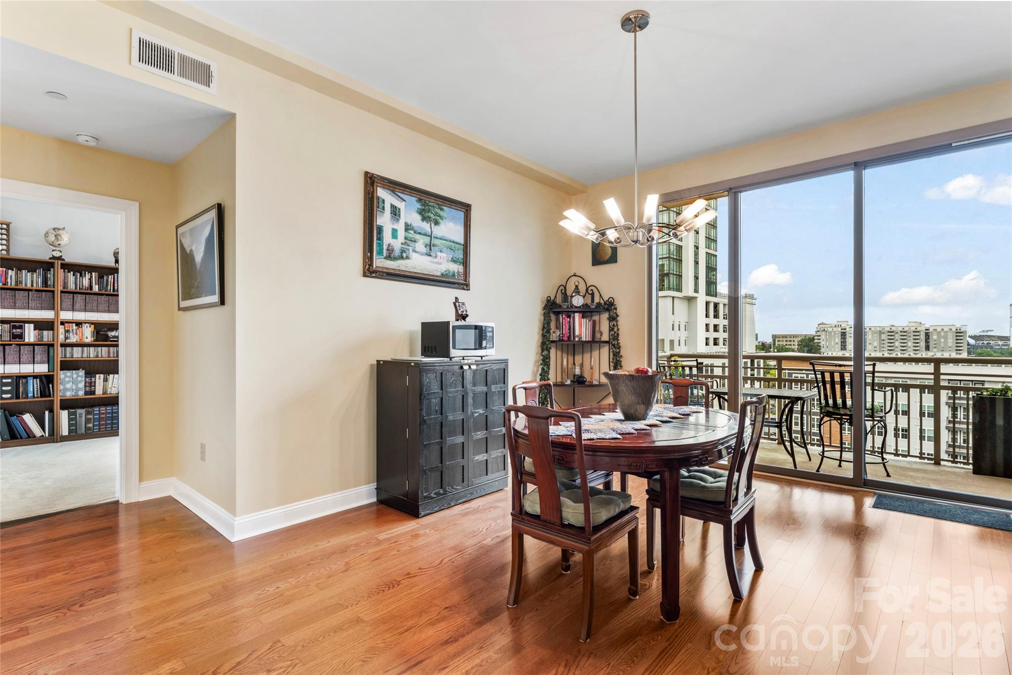 Photo 25 of 701 Royal Court1007, Charlotte, NC