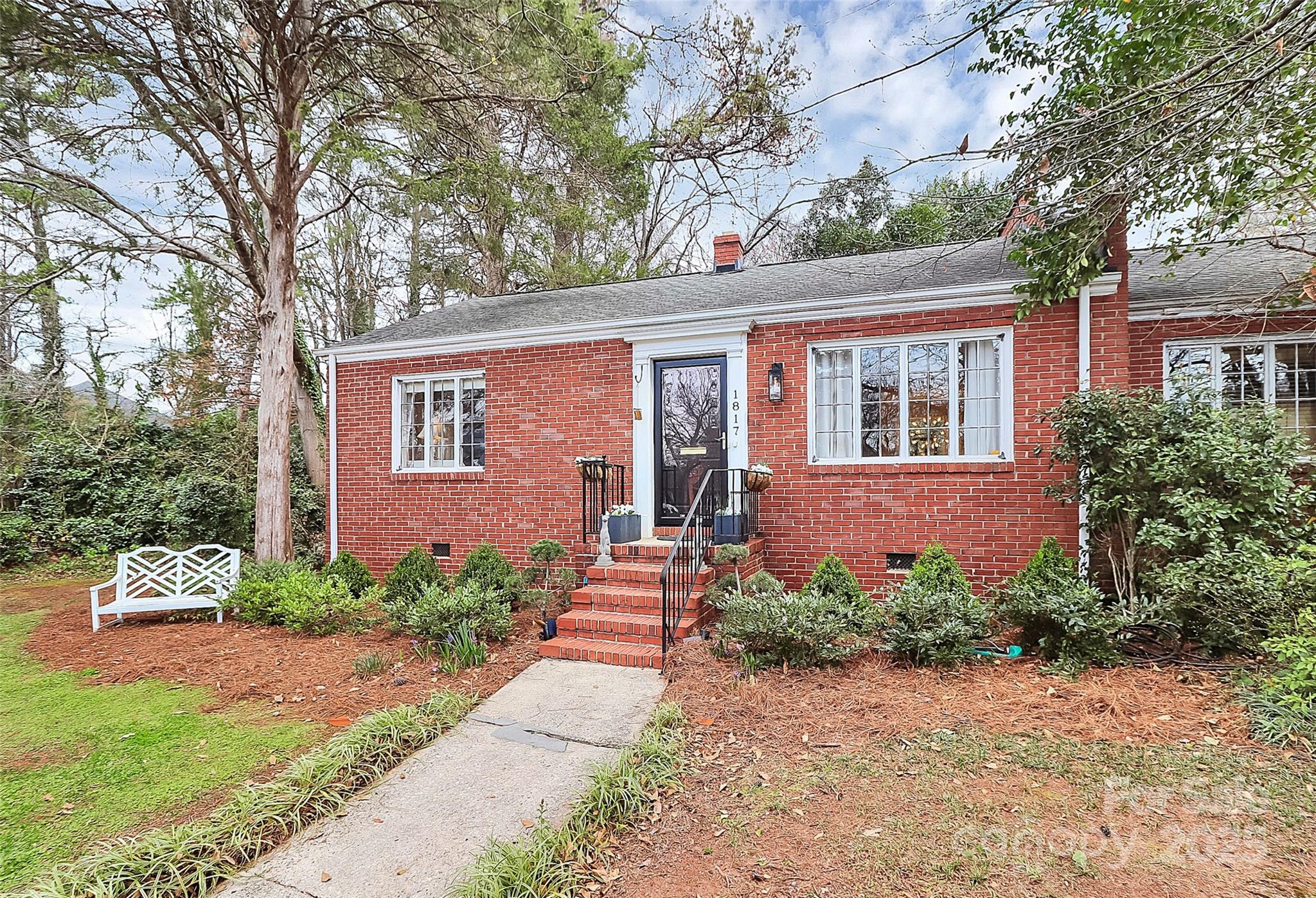 Home for sale at 1817 Jameston Drive, Charlotte, NC — photo 1 of 34