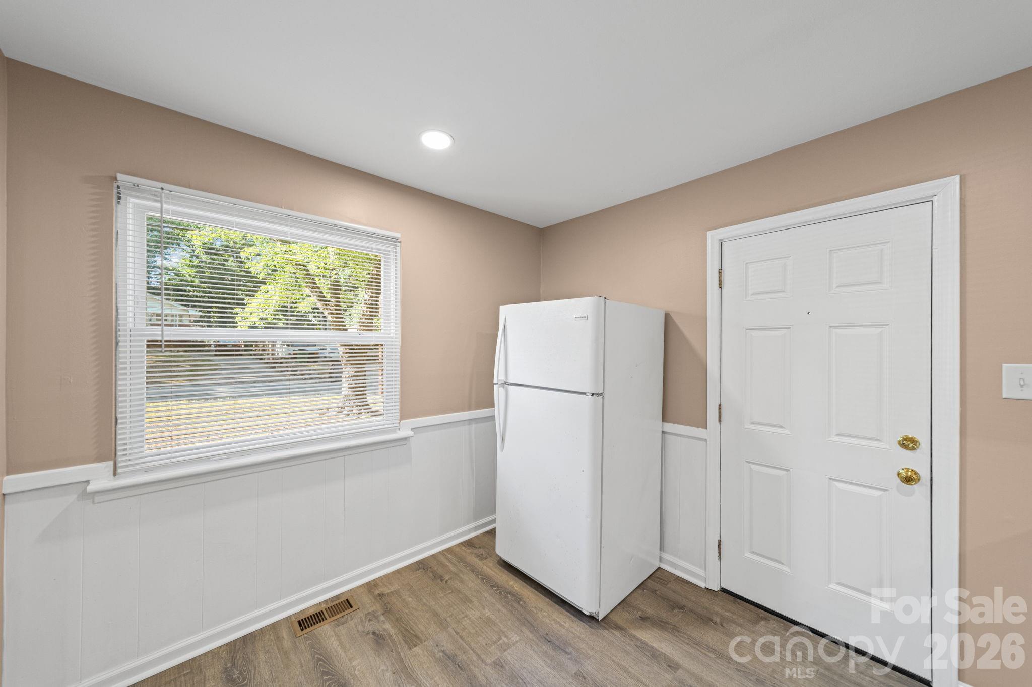 Photo 18 of 5045 Curtiswood Drive, Charlotte, NC