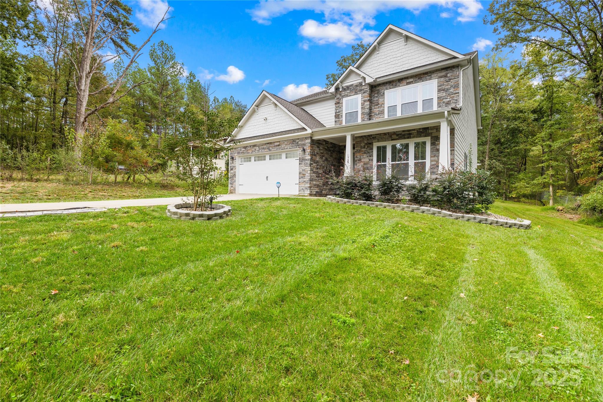 Home for sale at 1727 grace Lane, Charlotte, NC — photo 3 of 47