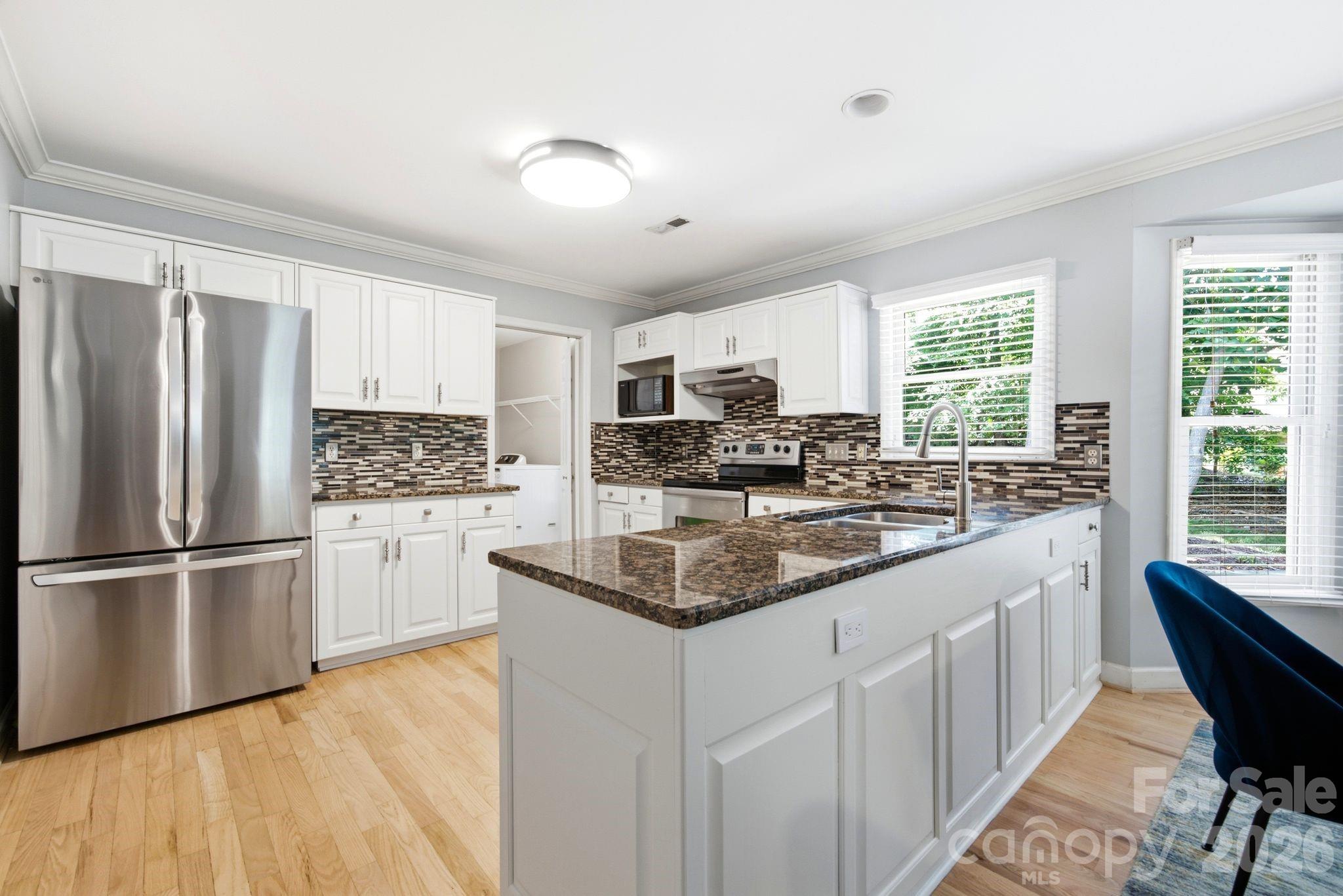 Photo 4 of 503 Wyre Forest Court, Charlotte, NC