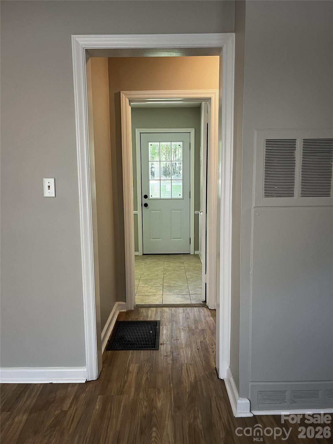 Photo 7 of 2213 Shamrock Drive, Charlotte, NC