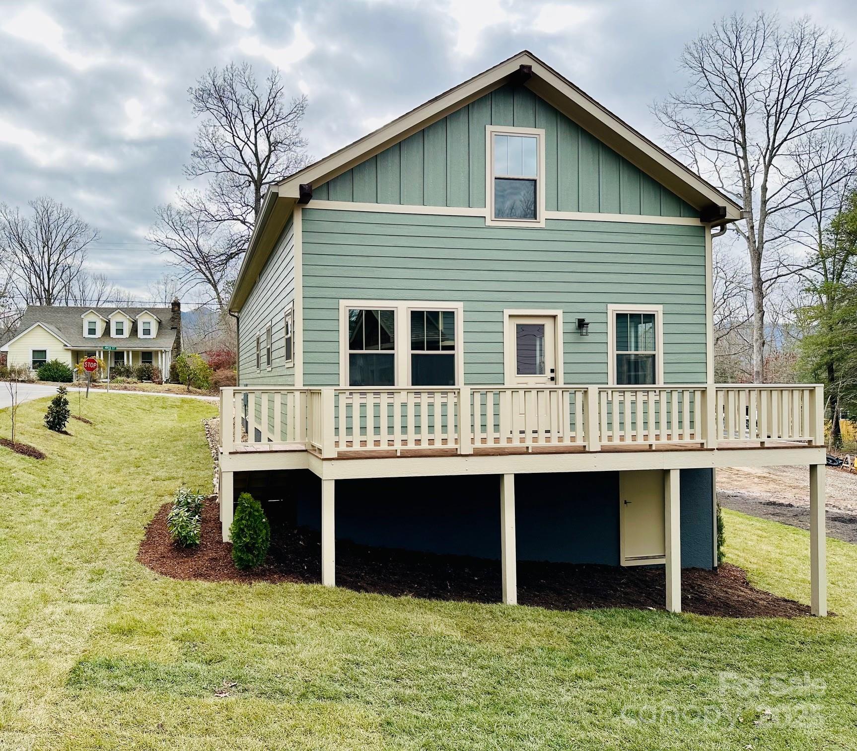 308 Ninth Street, Black Mountain, NC - photo 7 of 34