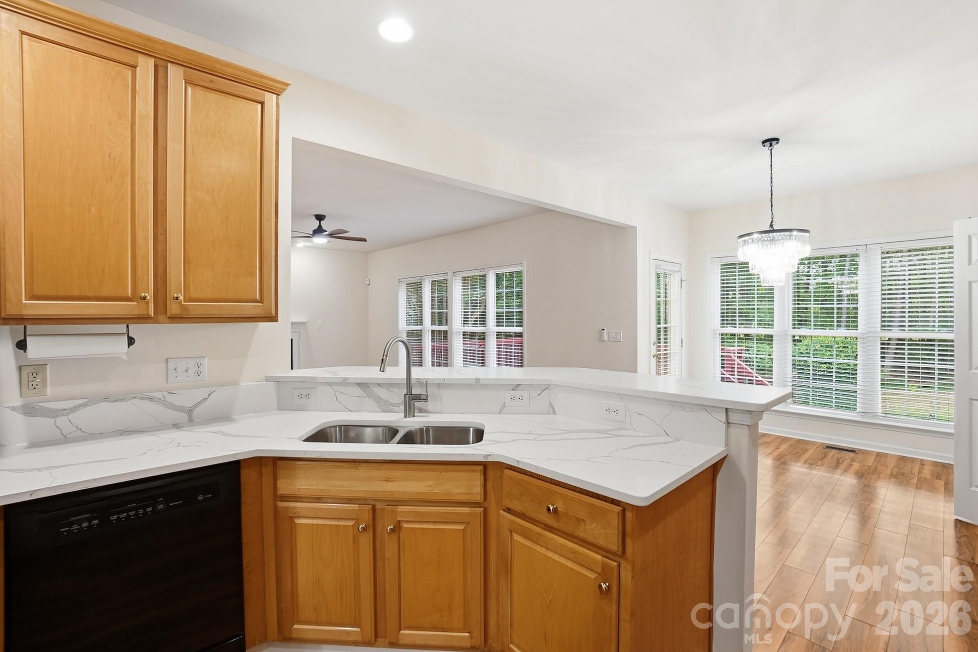 Photo 15 of 2940 Shady Reach Lane, Charlotte, NC