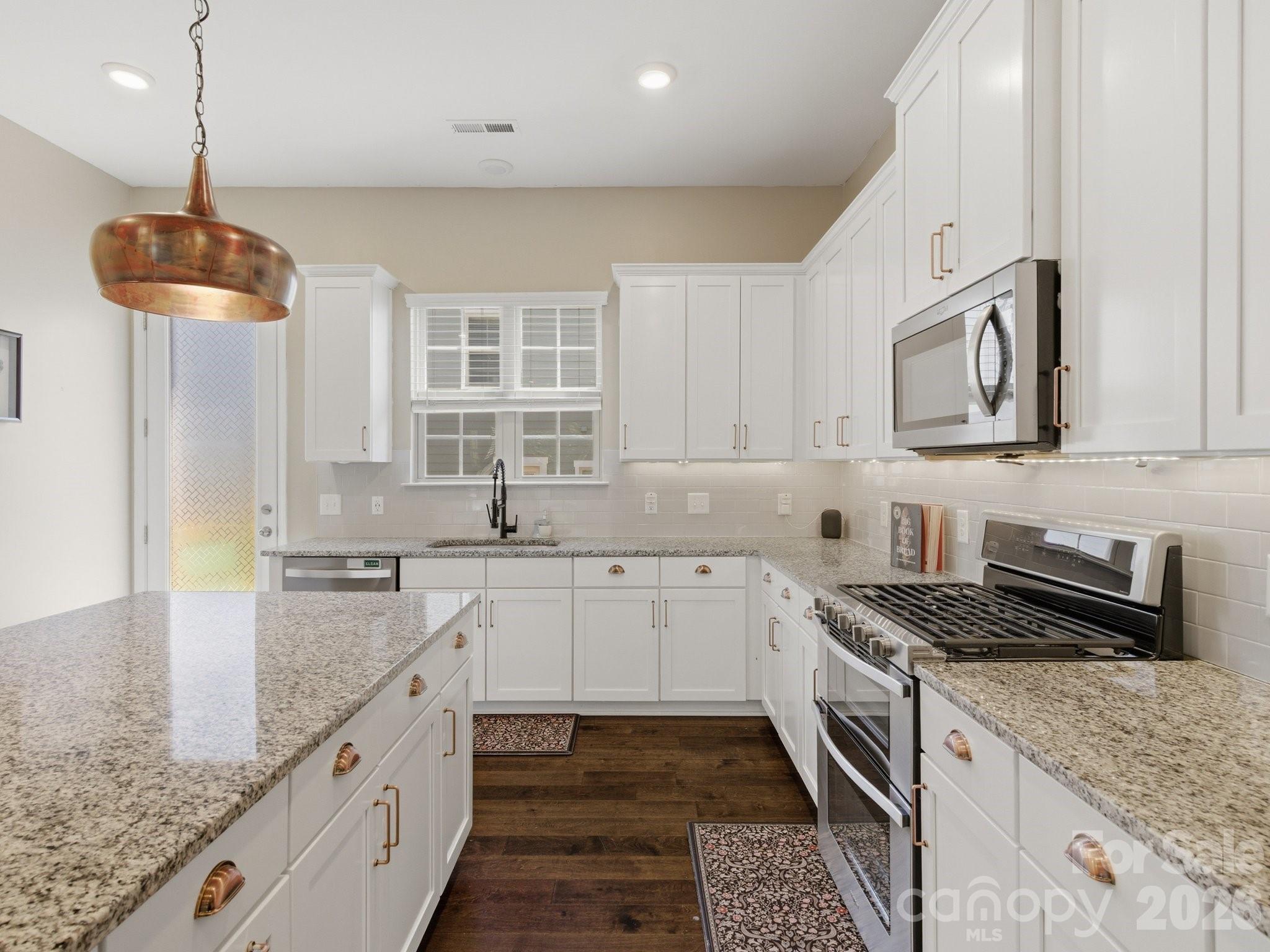 Photo 14 of 9812 Ainslie Downs Street, Charlotte, NC